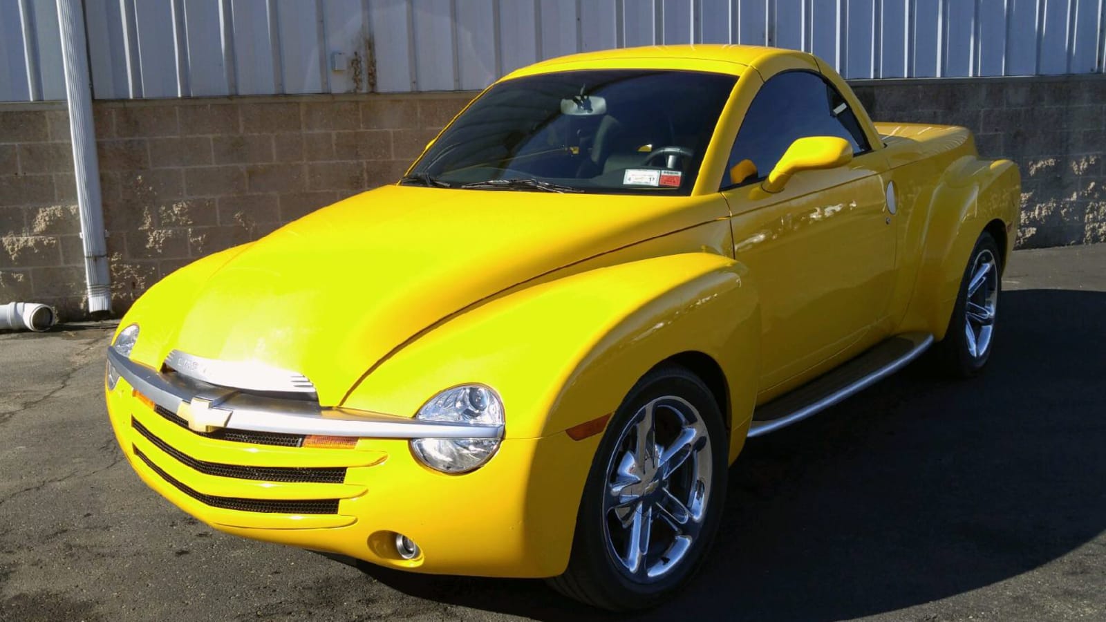 2005 Chevrolet SSR at Indy 2016 as T52 - Mecum Auctions