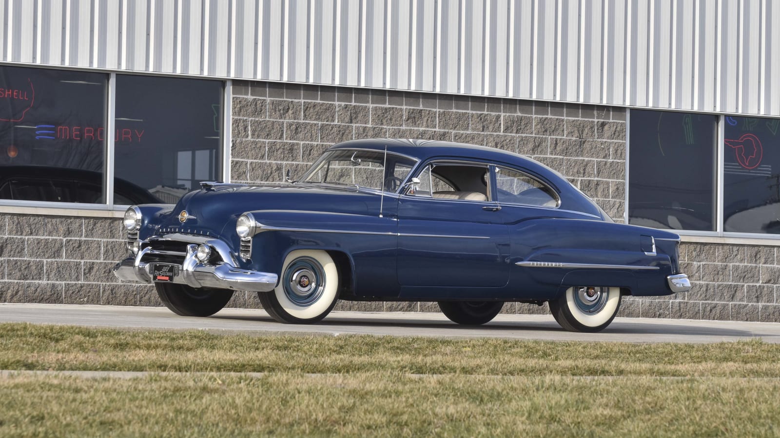 1950 Oldsmobile 98 Deluxe Club Sedan at Indy 2016 as S66 - Mecum Auctions