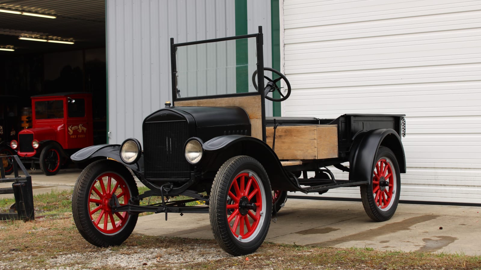 1924 Ford Model T Pickup at Indy 2022 as G4 - Mecum Auctions