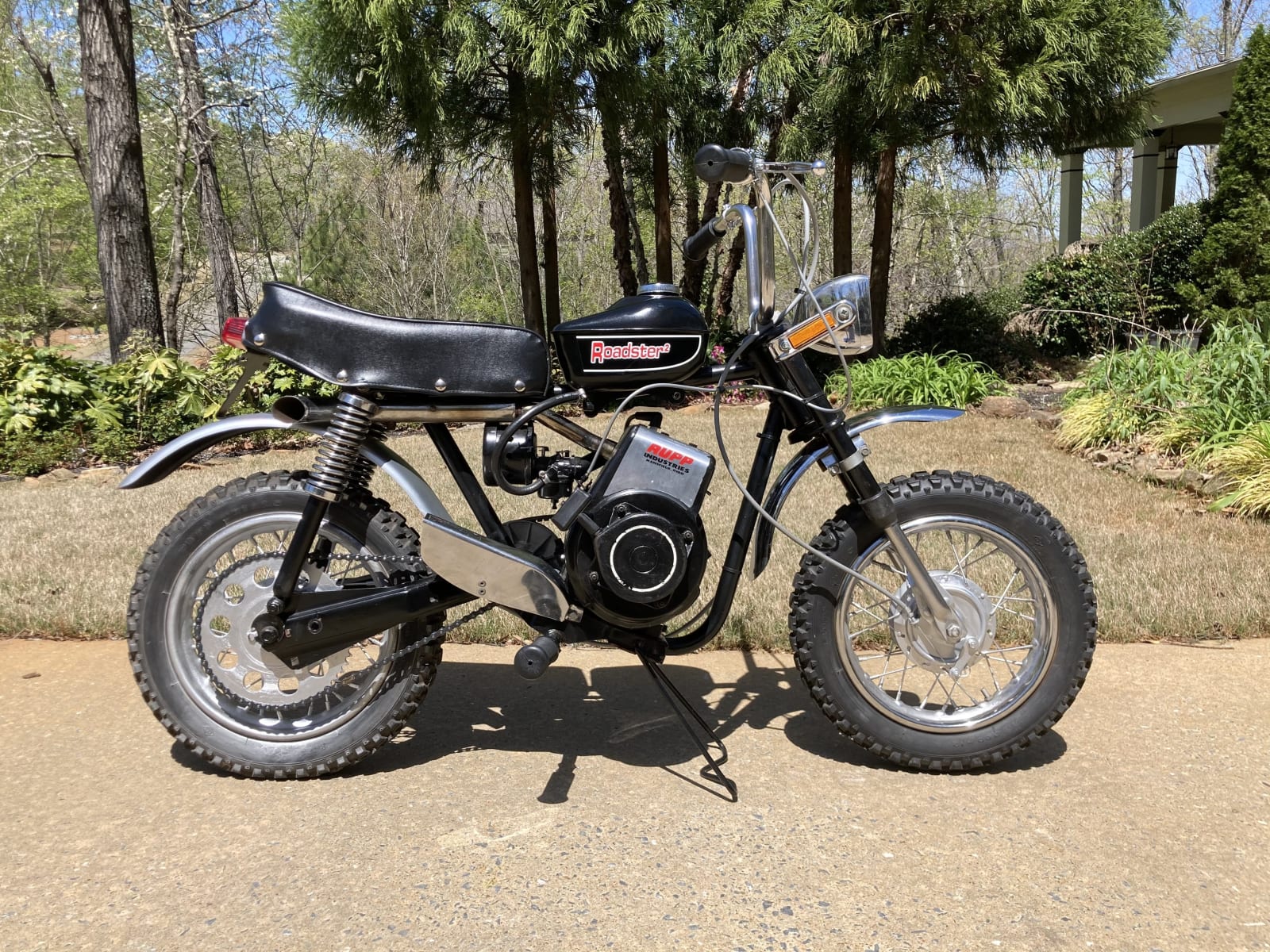 1971 Rupp Scrambler Mini Bike at Indy 2022 as W3 - Mecum Auctions