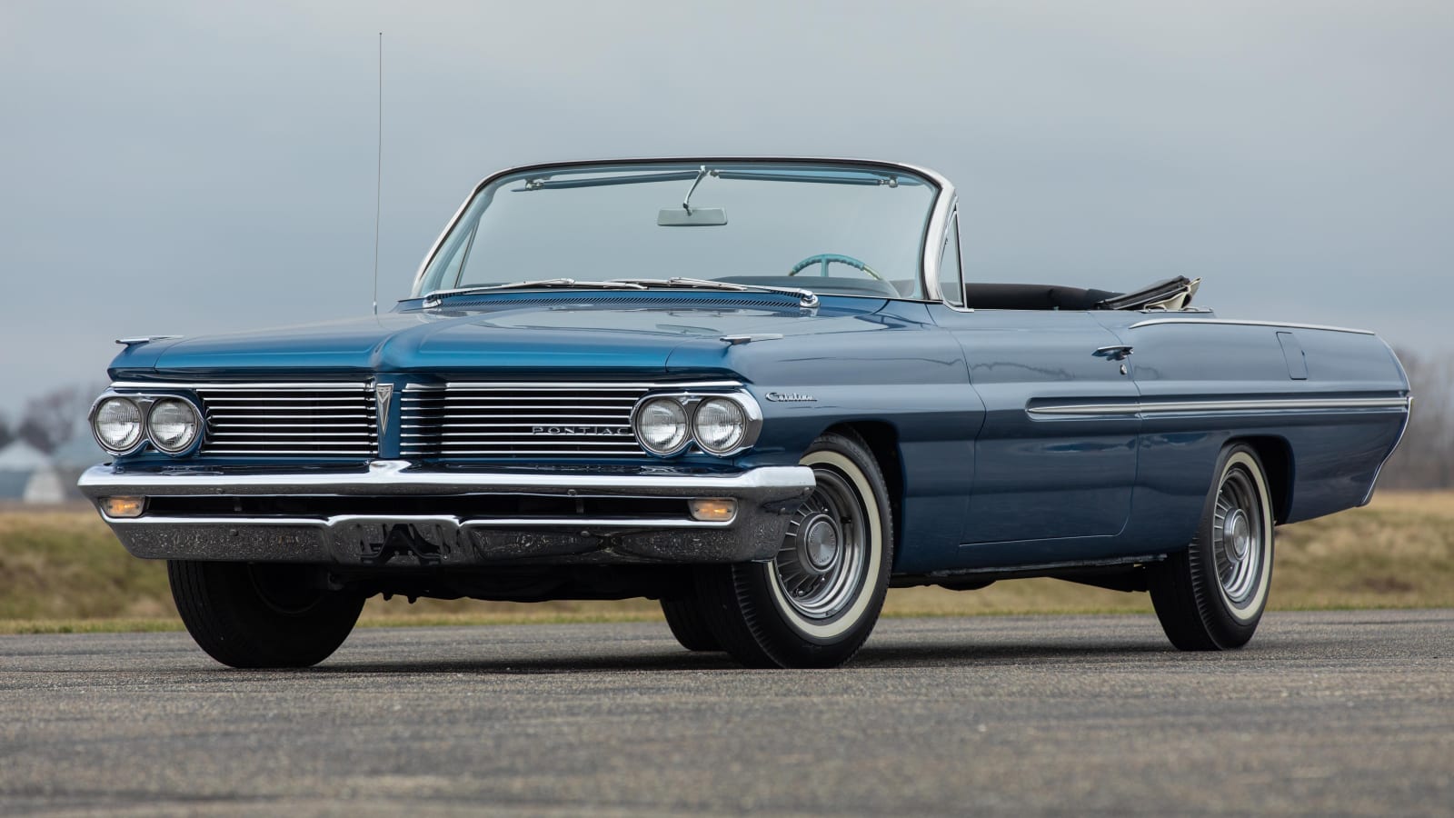1962 Pontiac Catalina Convertible at Indy 2022 as T157 - Mecum Auctions
