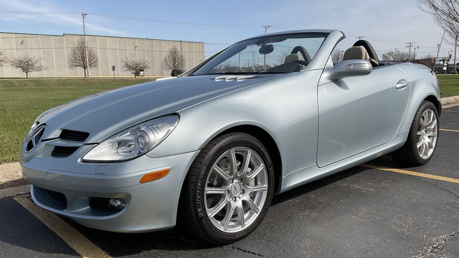 2005 Mercedes-Benz SLK350 Convertible at Indy 2022 as J117.1 - Mecum ...