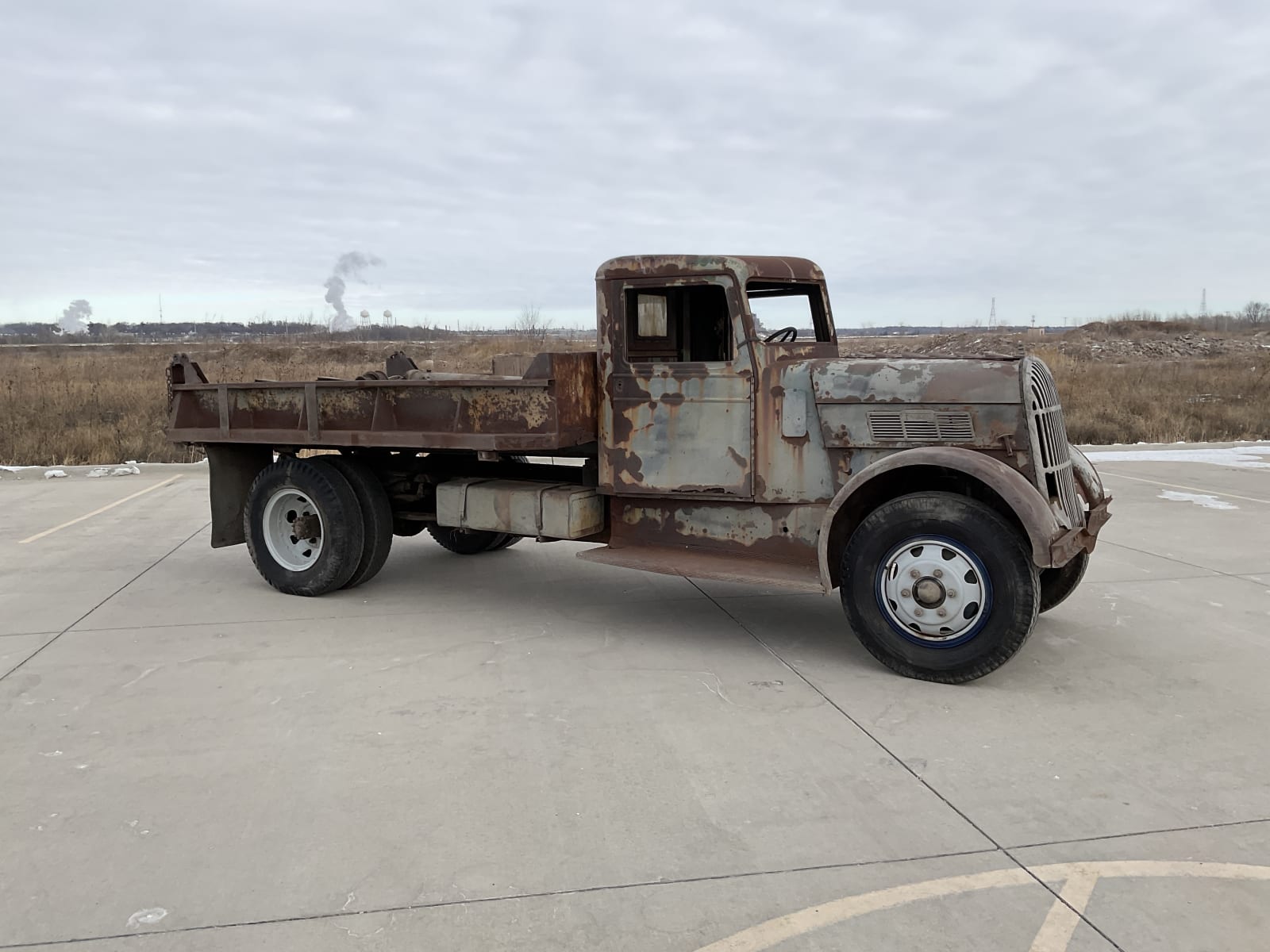 1937 Fageol Dump Truck at Gone Farmin' Spring Classic 2023 as K24 ...