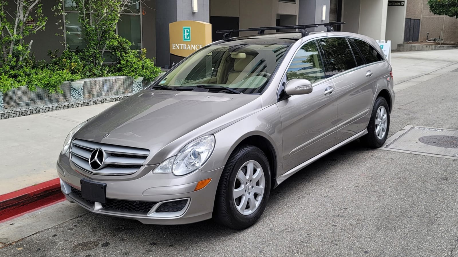 2007 Mercedes-Benz R320 CDI at Glendale 2023 as W36 - Mecum Auctions