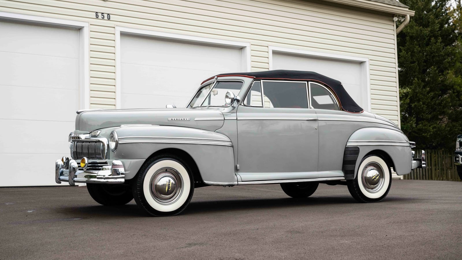 1947 Mercury Eight Convertible at Indy 2023 as T186 - Mecum Auctions