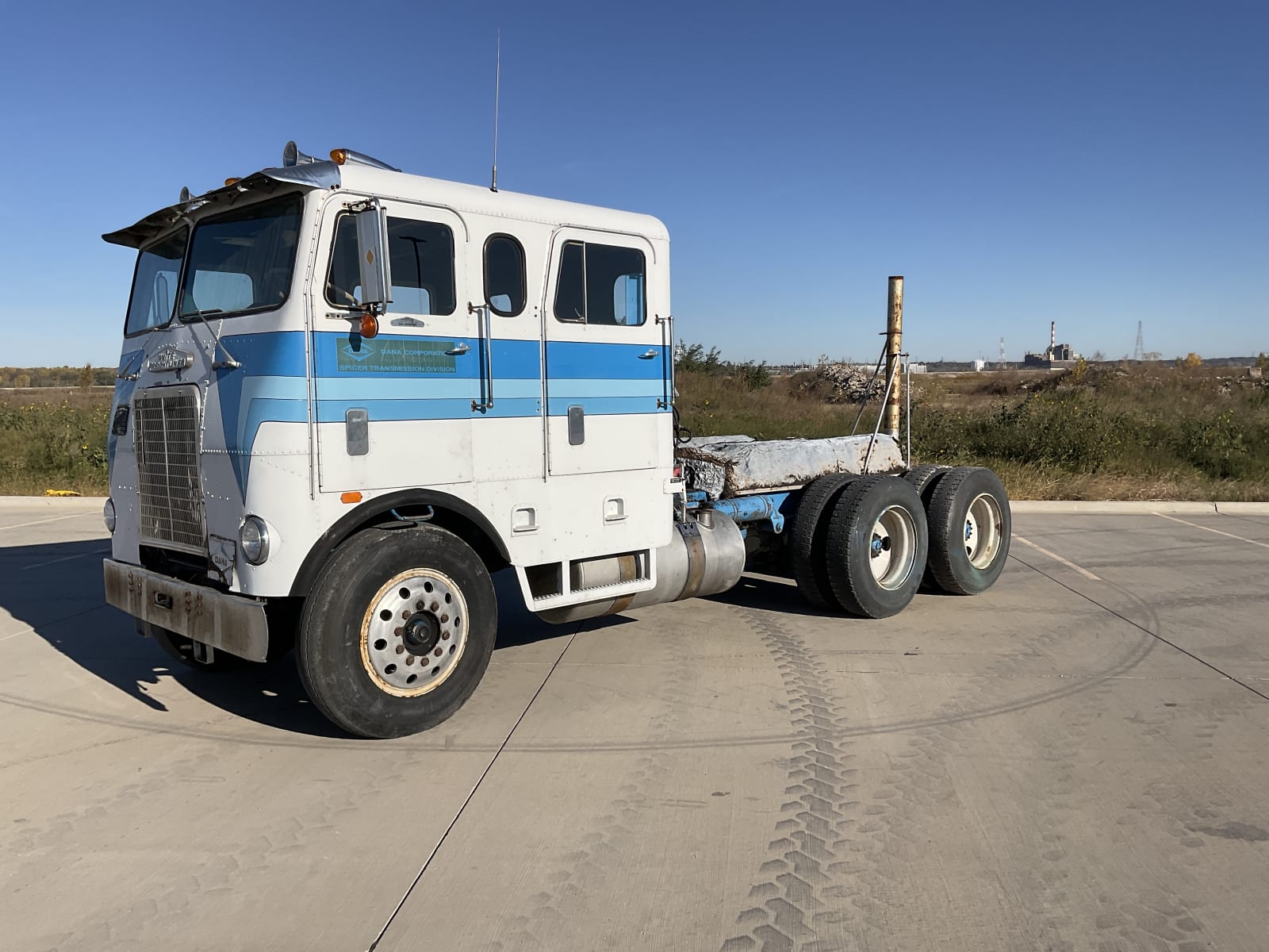 1969 White Freightliner T10464 at Indy 2023 as W188 - Mecum Auctions