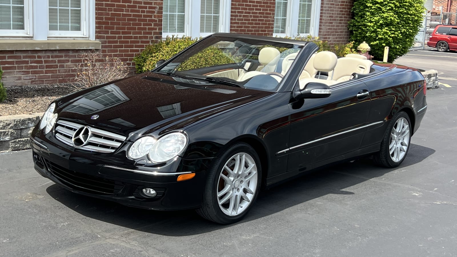 2009 Mercedes-Benz CLK350 Convertible at Indy 2023 as T63 - Mecum Auctions