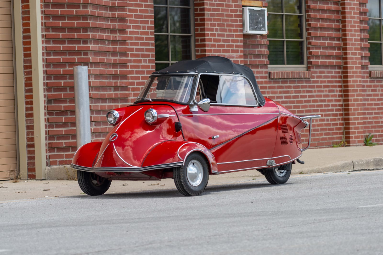 1955 Messerschmitt KR200 at Indy 2023 as G38 - Mecum Auctions