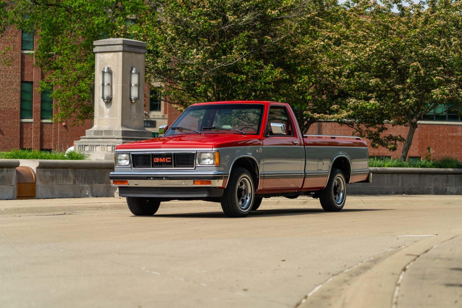 1983 GMC S15 Sierra Classic Pickup at Indy 2023 as G95.1 - Mecum Auctions