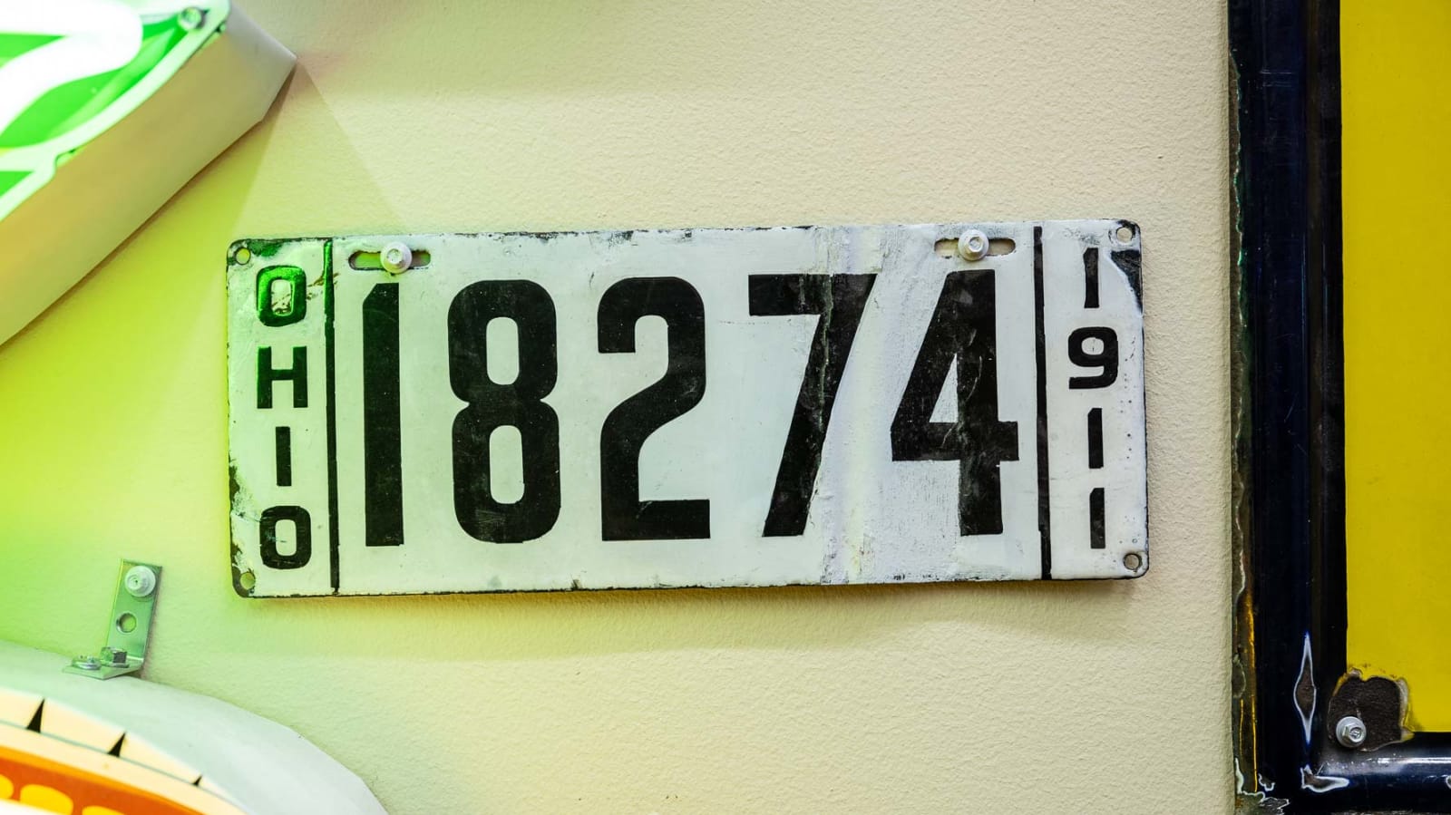 1911 Ohio Porcelain License Plate at The World’s Largest Road Art ...