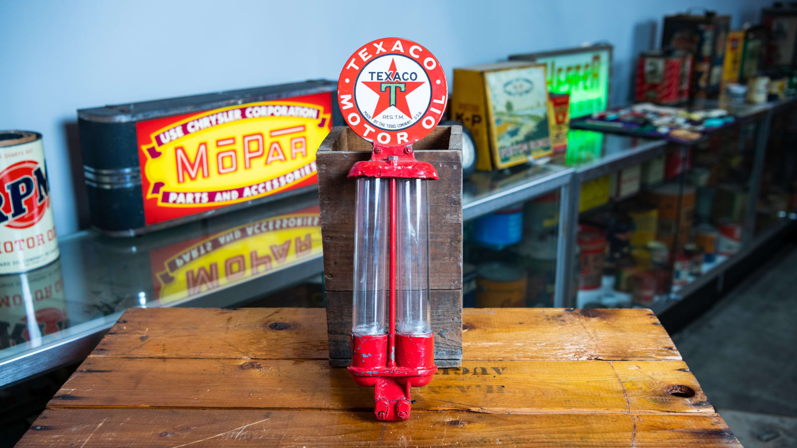 Texaco Lubester Glass Oil Display at The World’s Largest Road Art ...