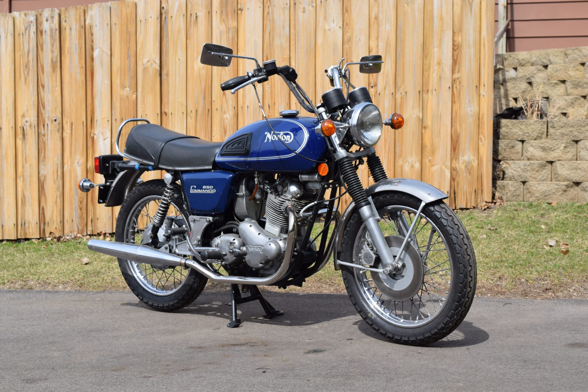 1974 Norton Commando Interstate at Chicago Motorcycles 2016 as S46 ...