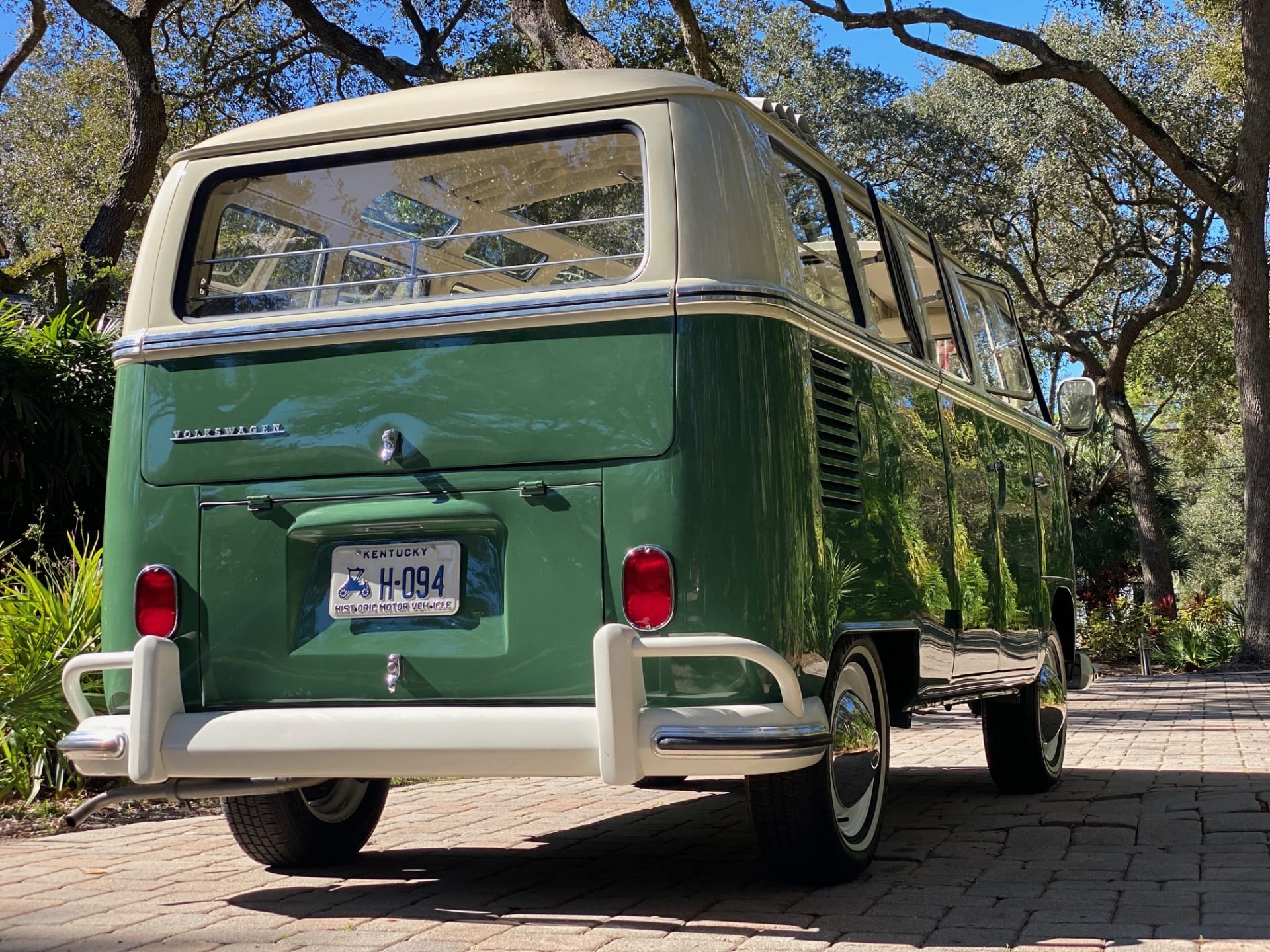 1967 Volkswagen 21-Window Bus at Kissimmee 2021 as W231 - Mecum Auctions