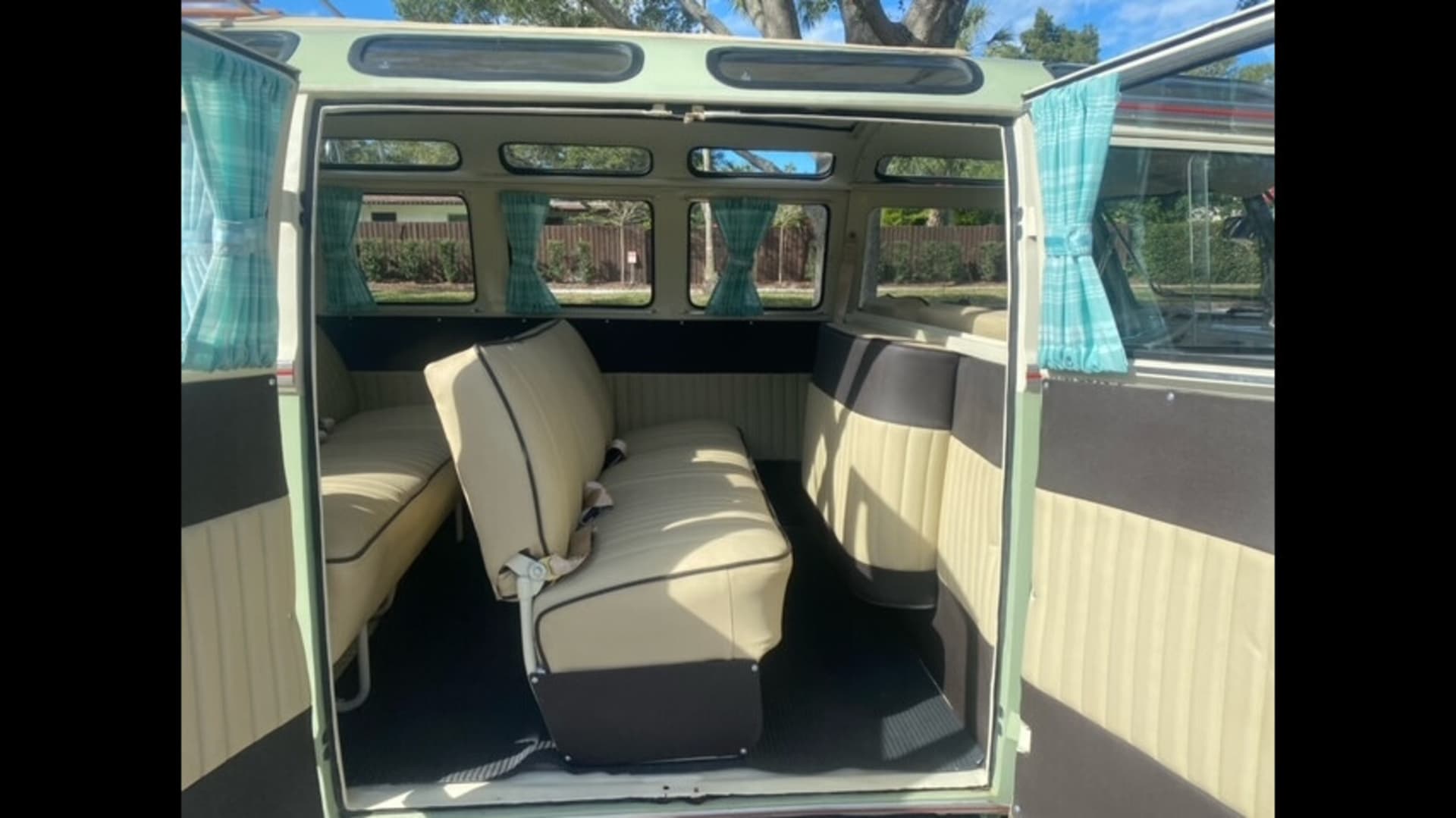 1972 Volkswagen Type II at Kissimmee 2023 asJ100 - Mecum Auctions