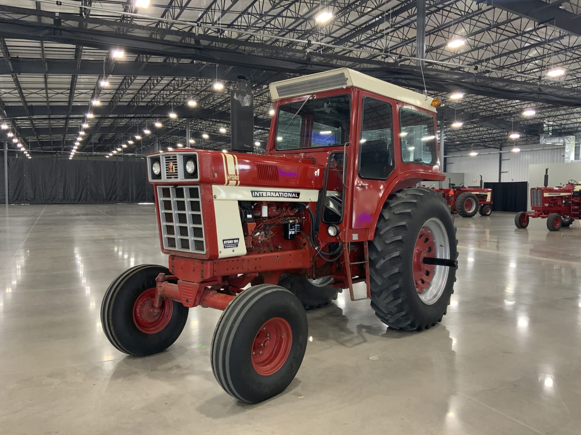 1975 International Harvester Hydro 100 at Gone Farmin' Fall Premier ...