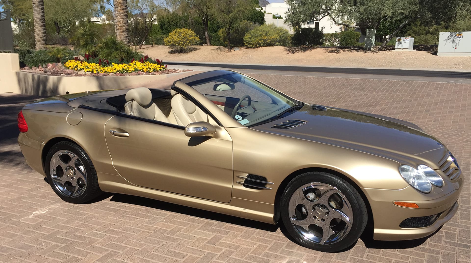 2005 Mercedes-Benz SL500 at Los Angeles 2017 as F140 - Mecum Auctions