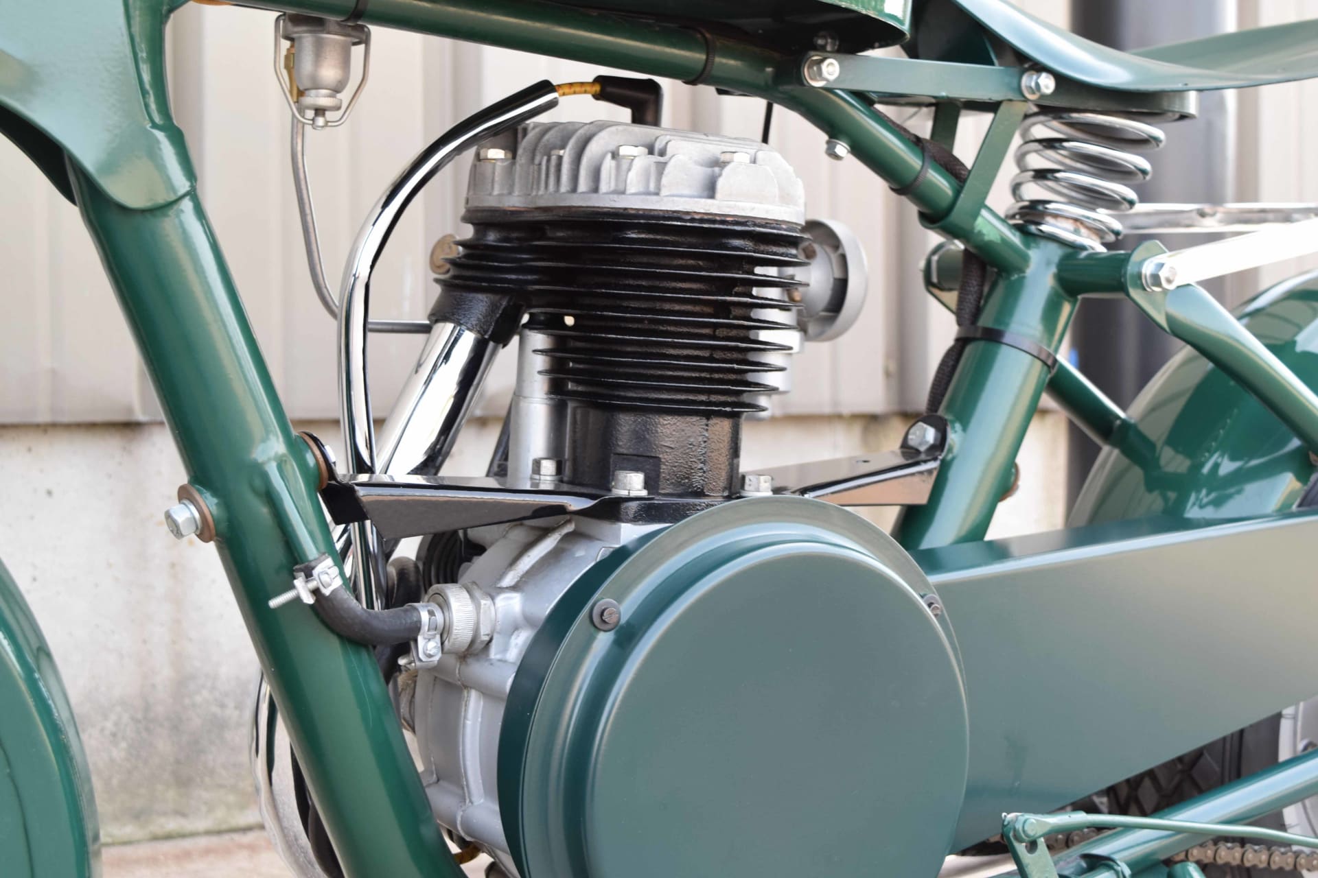 1947 Powell P81 at Las Vegas Motorcycles 2018 as T12 - Mecum Auctions