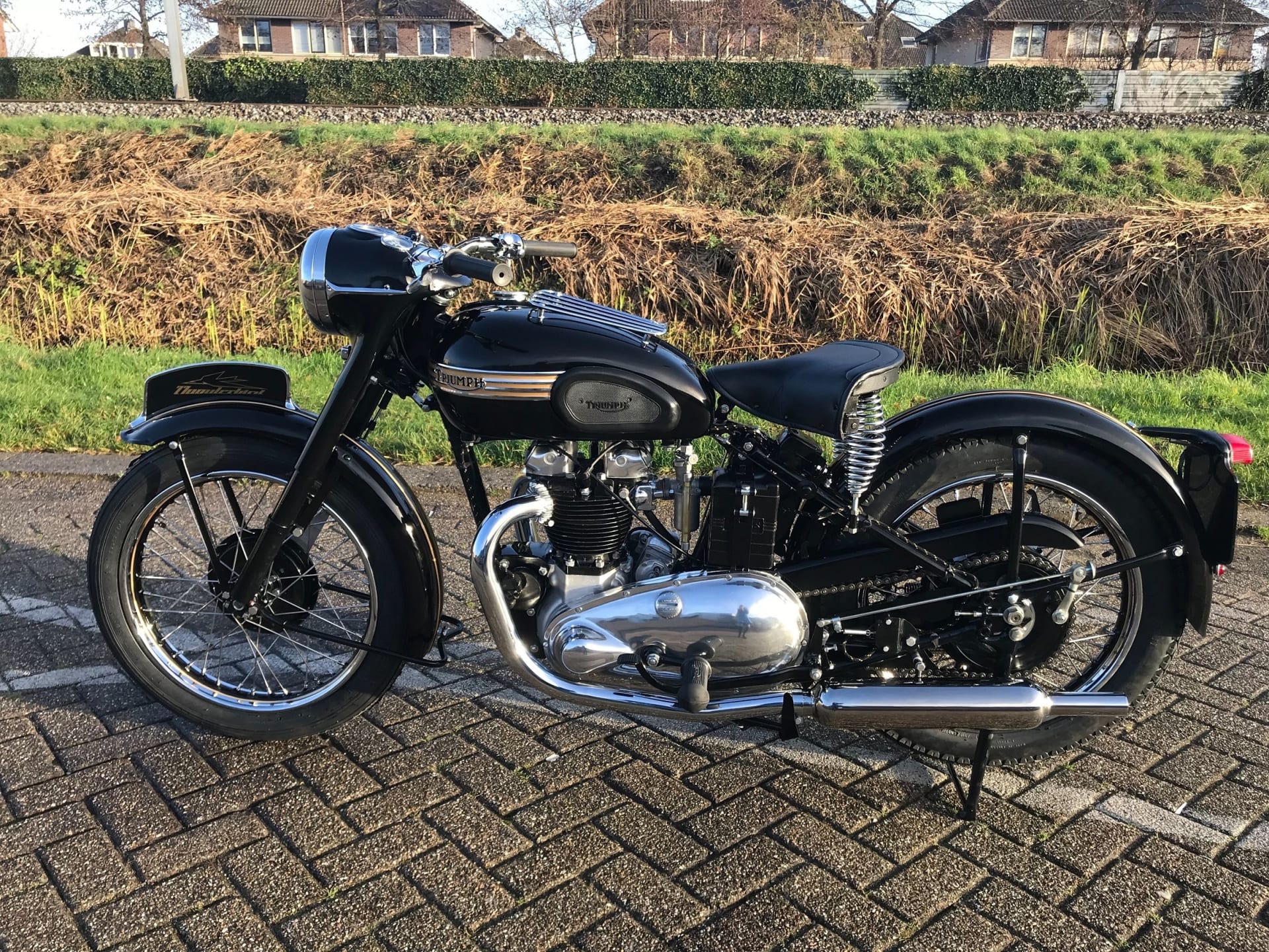 1953 Triumph Blackbird at Las Vegas Motorcycles 2019 as F13 - Mecum ...