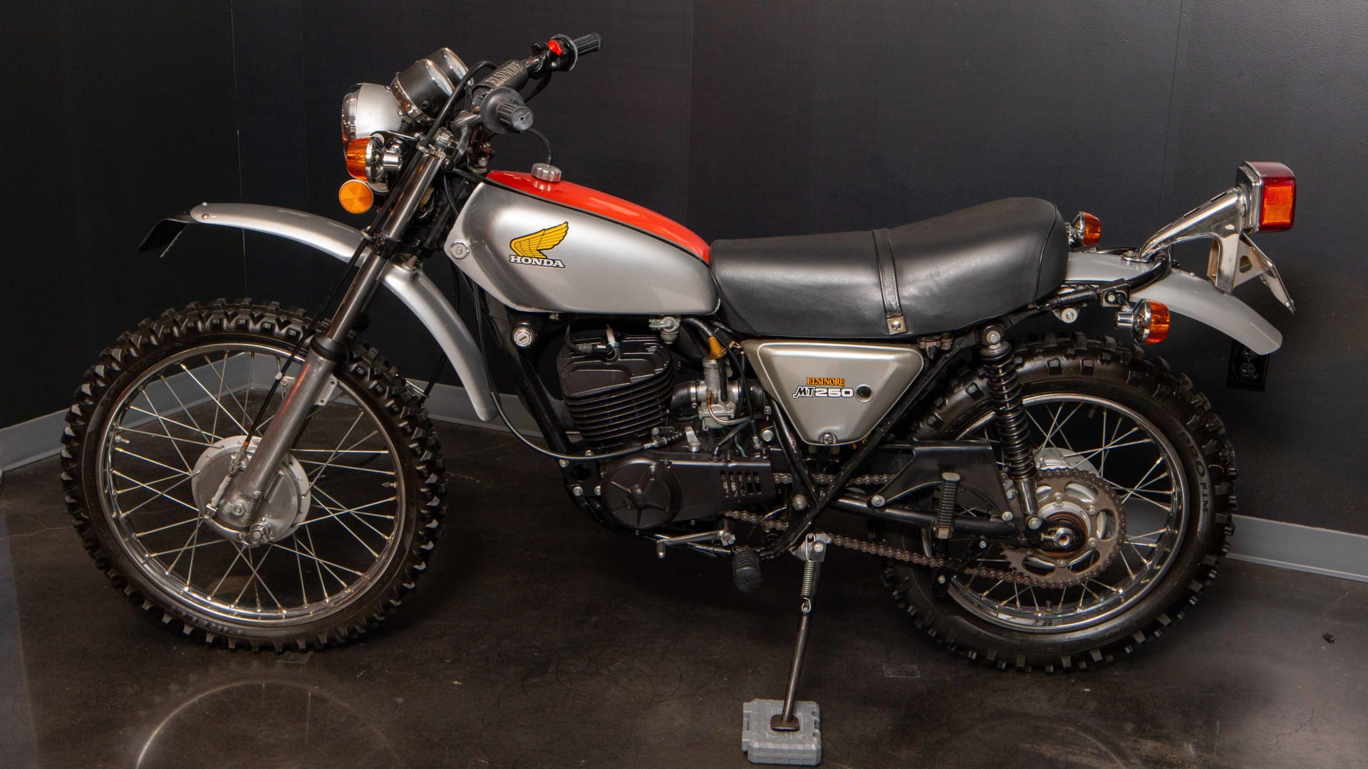 1974 Honda MT250 at Las Vegas Motorcycles 2020 as T80 - Mecum Auctions