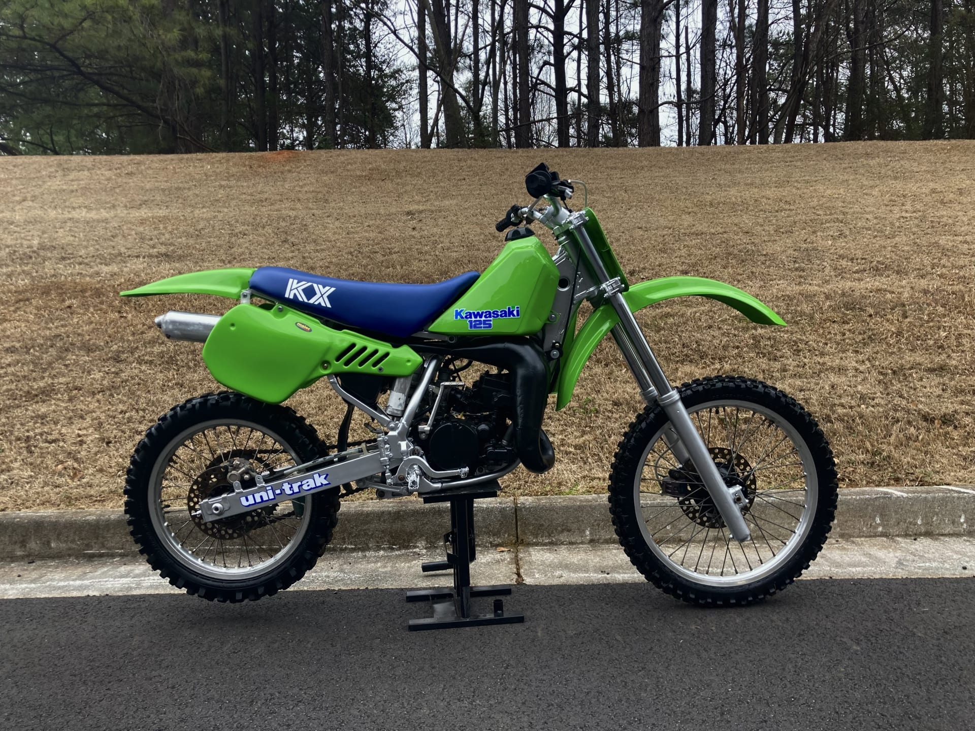1987 Kawasaki KX125 at Las Vegas Motorcycles 2023 as T255 - Mecum Auctions