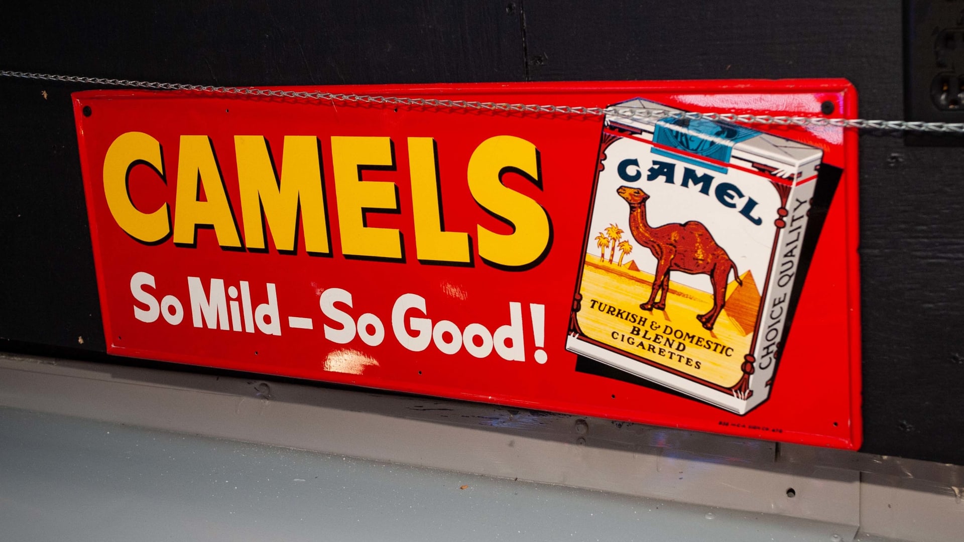 Camel Tin Sign at The Eddie Vannoy Collection 2020 asL101 - Mecum Auctions