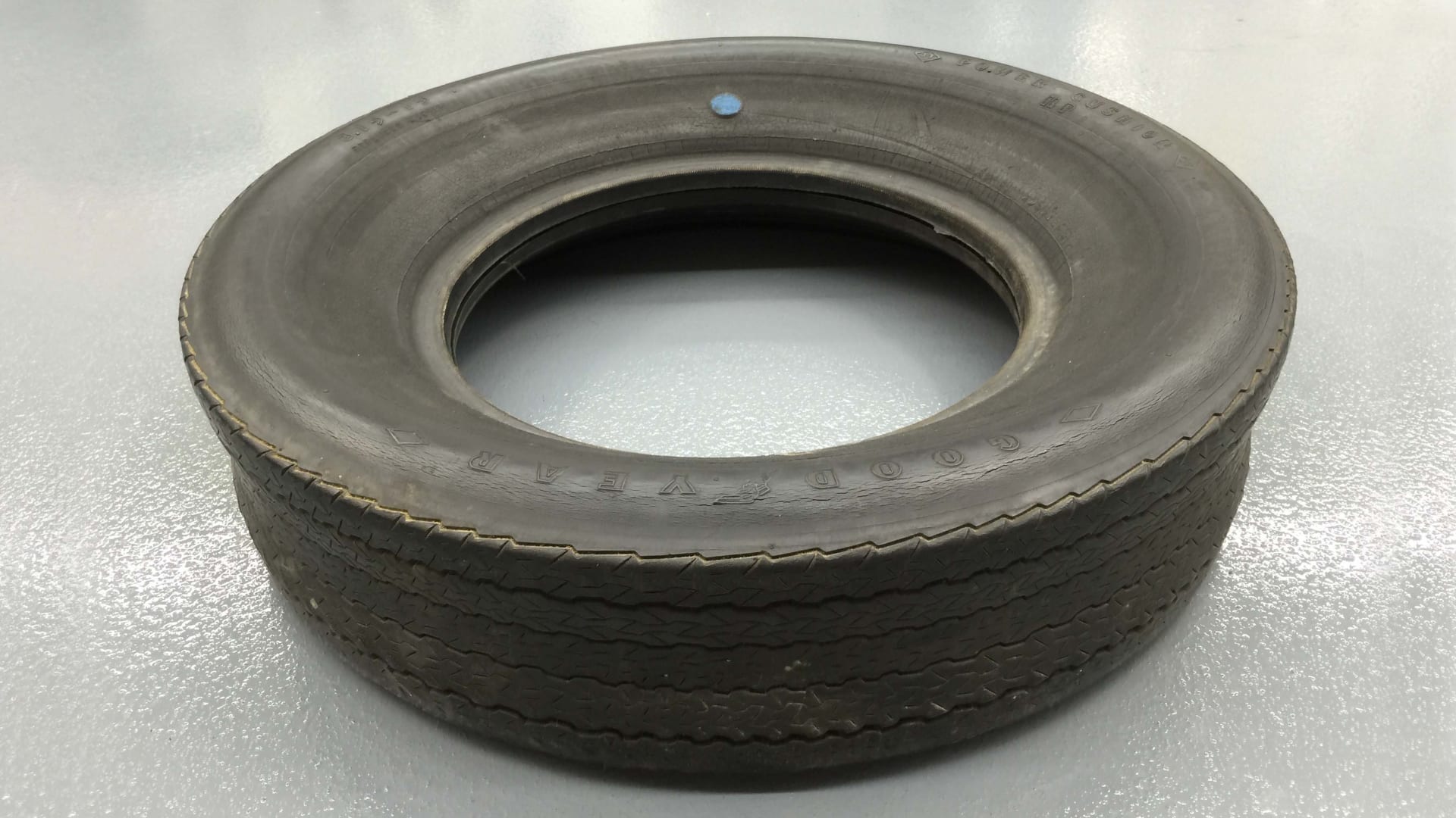 1965 Goodyear / Shelby American Blue Dot Tire For 427 Cobra at Indy ...