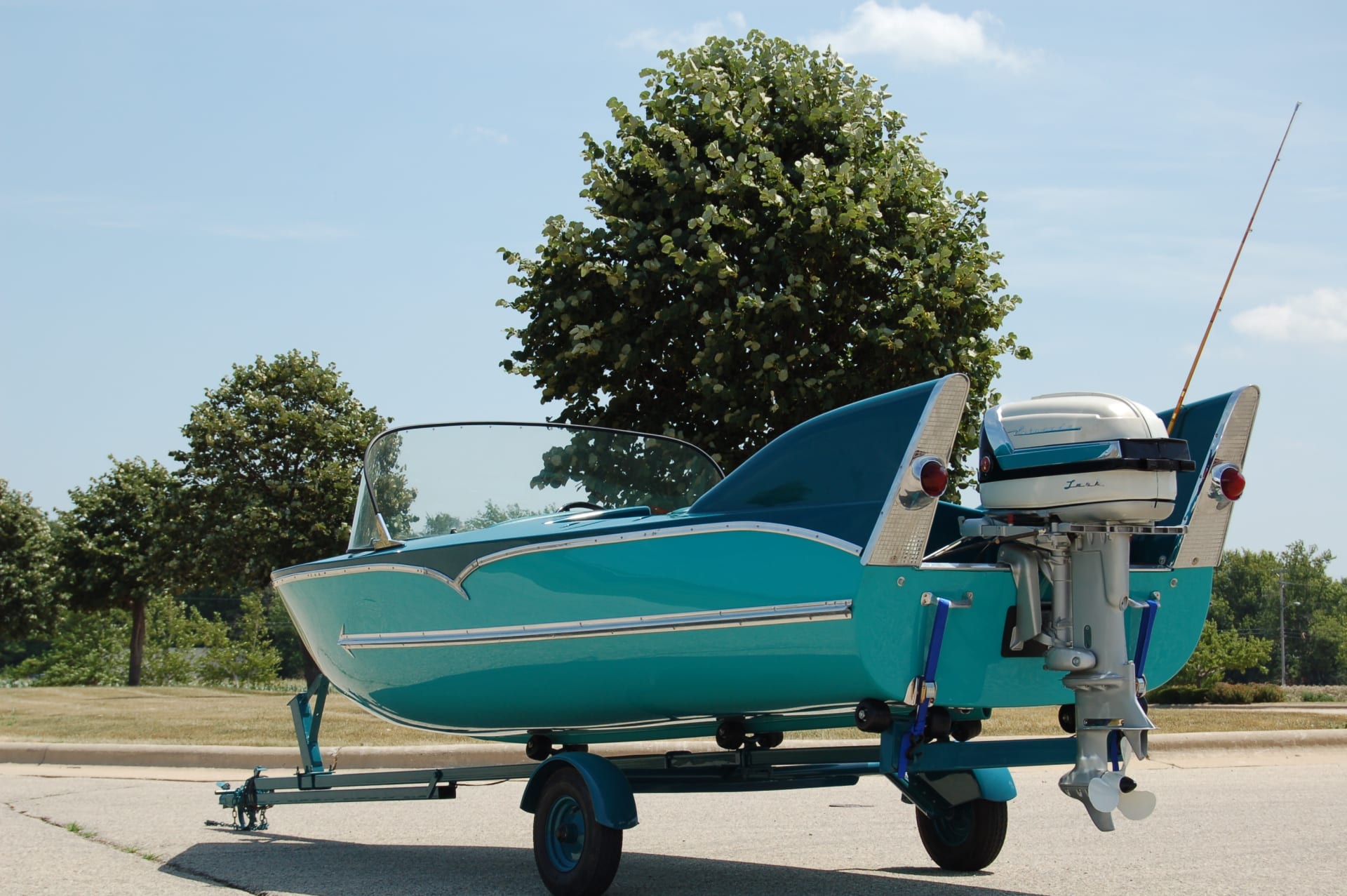 1957 Herter Duofoil Flying Fish Deluxe at Indy 2018 as T242.1 - Mecum ...