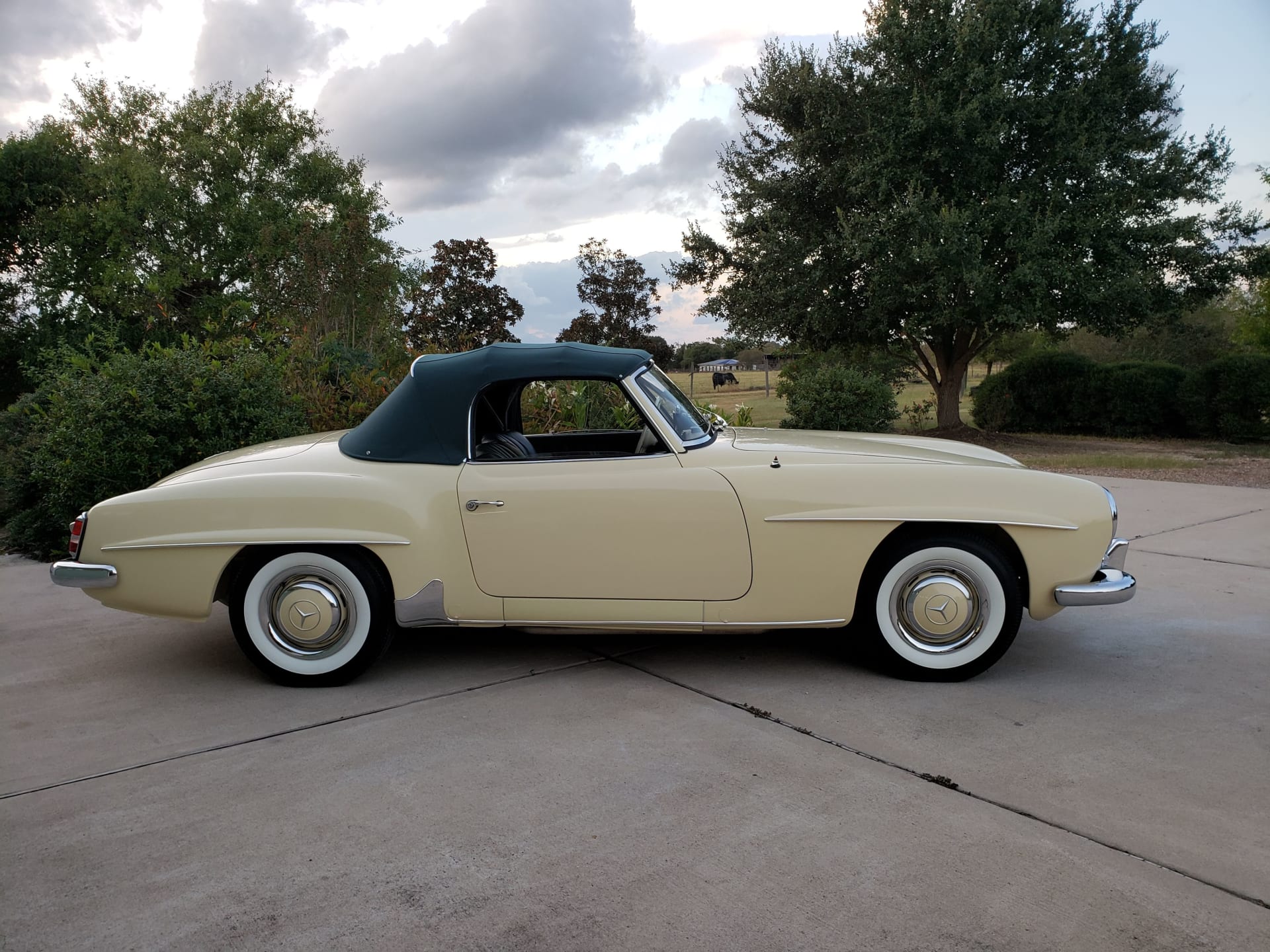 1957 Mercedes-Benz 190SL Roadster at Indy 2020 as S86 - Mecum Auctions