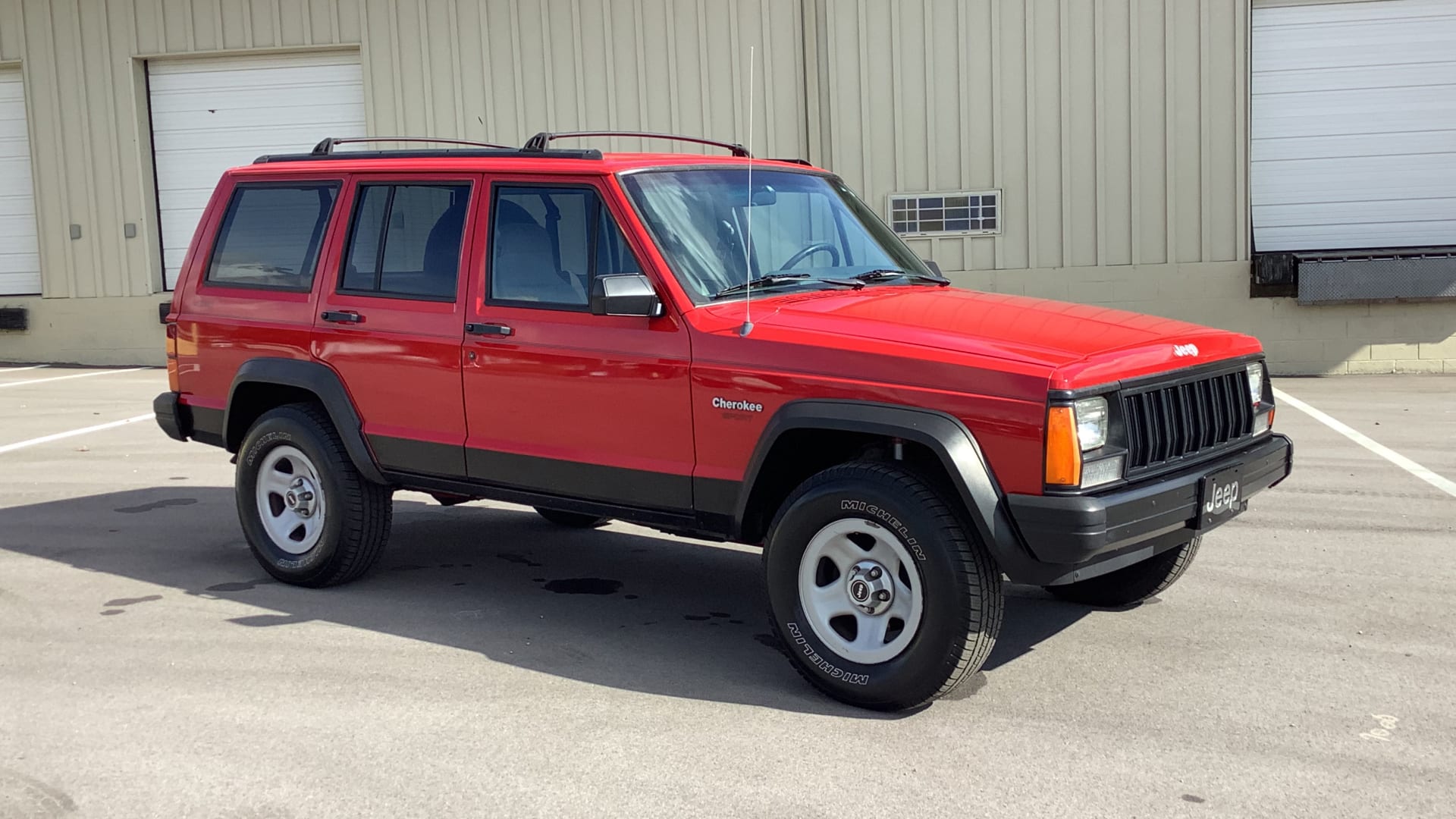 1996 Jeep Cherokee Sport at Indy 2023 as W25 - Mecum Auctions