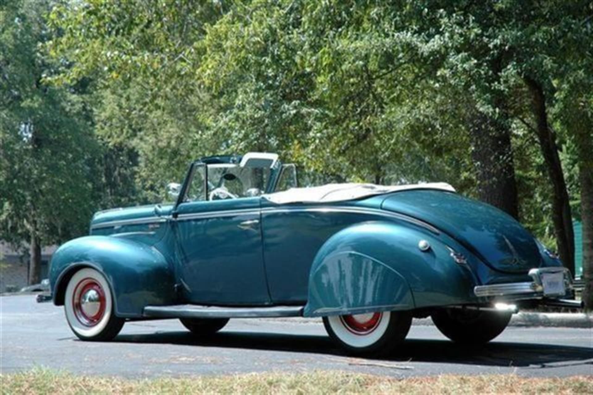 1940 Ford Super Deluxe Convertible at Anaheim 2013 as F54 - Mecum Auctions