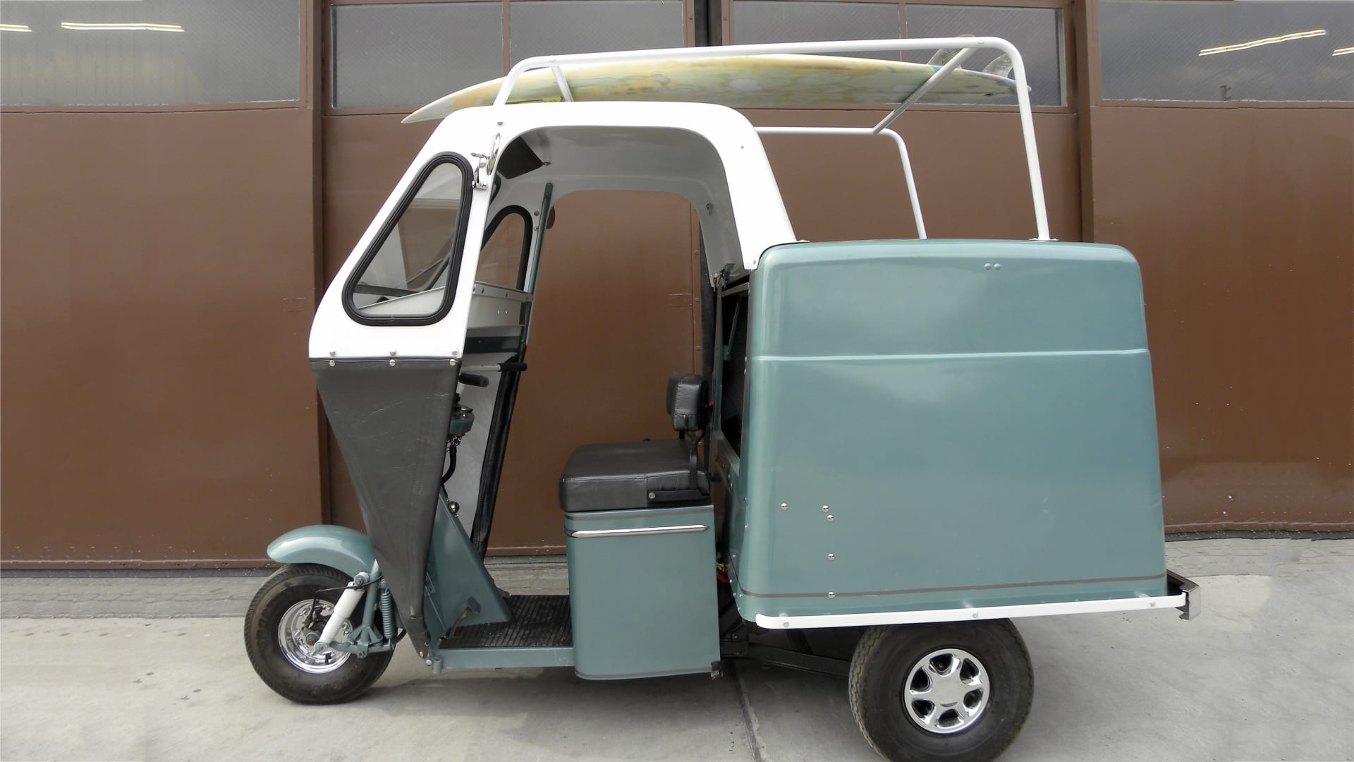 1956 Cushman Mailster at Anaheim 2015 as F214 - Mecum Auctions