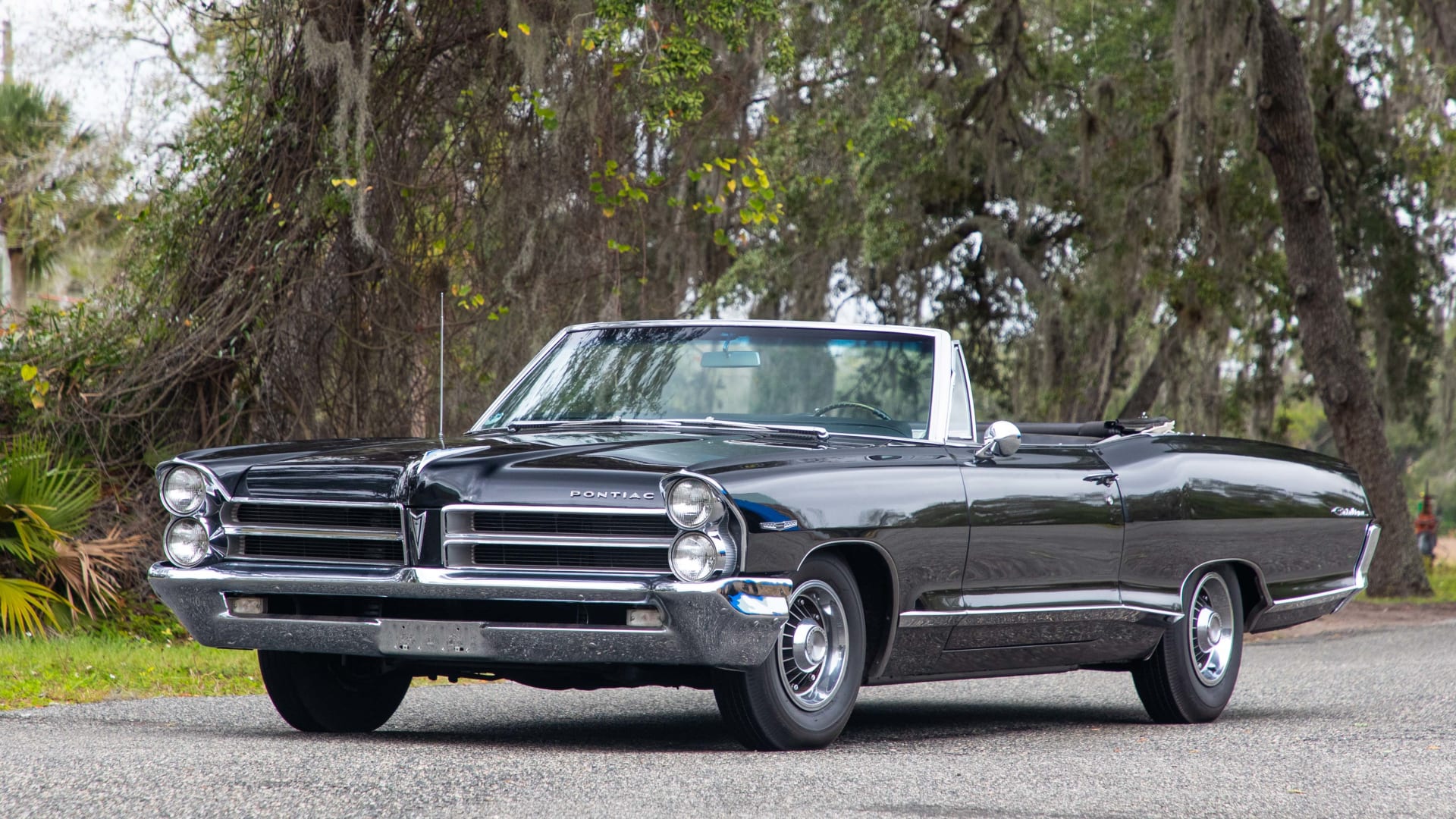 1965 Pontiac Catalina Convertible at Glendale 2020 as F143 - Mecum Auctions