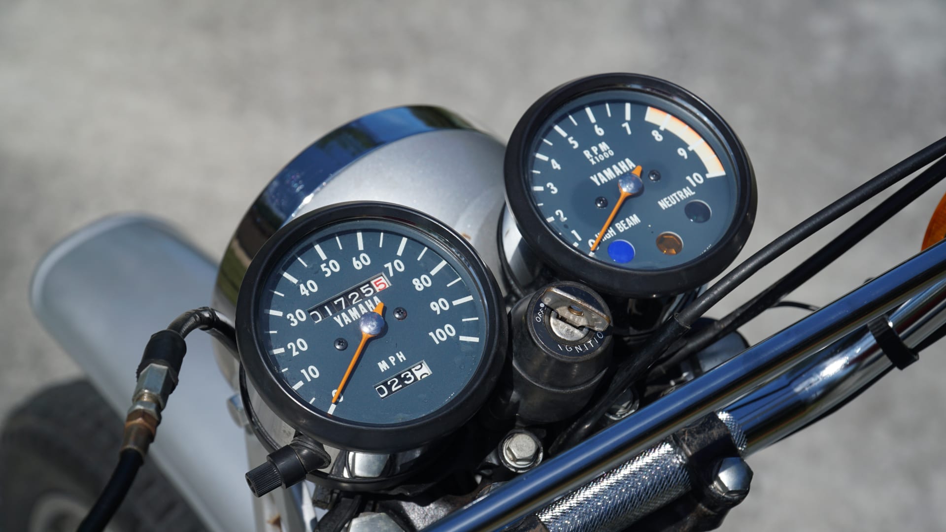 1975 Yamaha DT175 at Glendale 2020 as S2 - Mecum Auctions