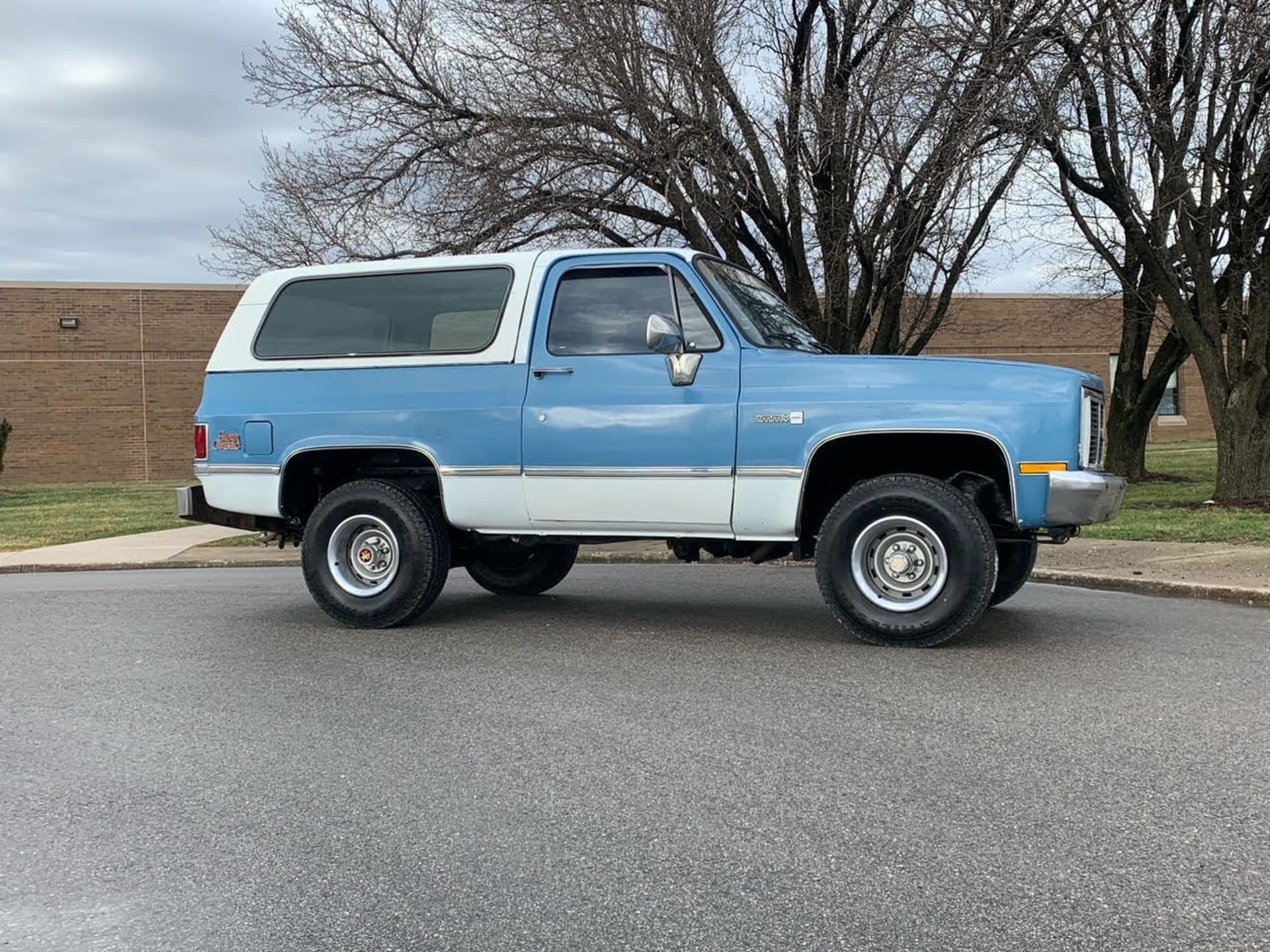 1984 GMC Jimmy at Glendale 2021 as T180 - Mecum Auctions