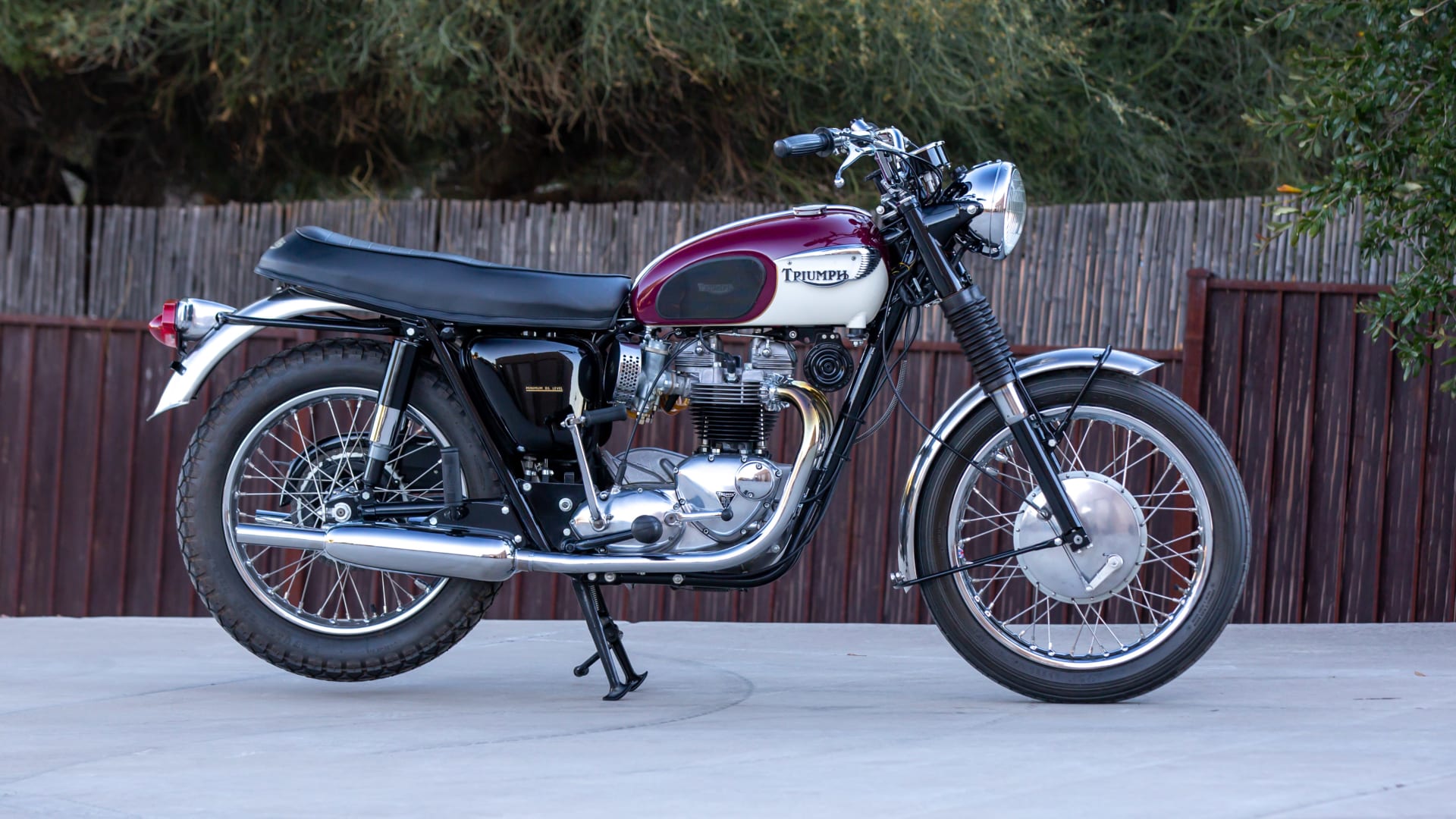 1967 Triumph T120R Bonneville at Glendale 2021 as S118 - Mecum Auctions