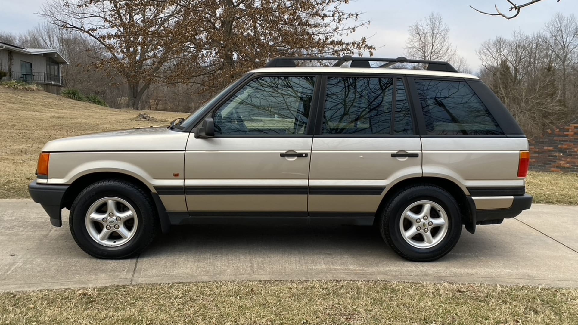 2000 Land Rover Range Rover at Glendale 2022 as W84 - Mecum Auctions