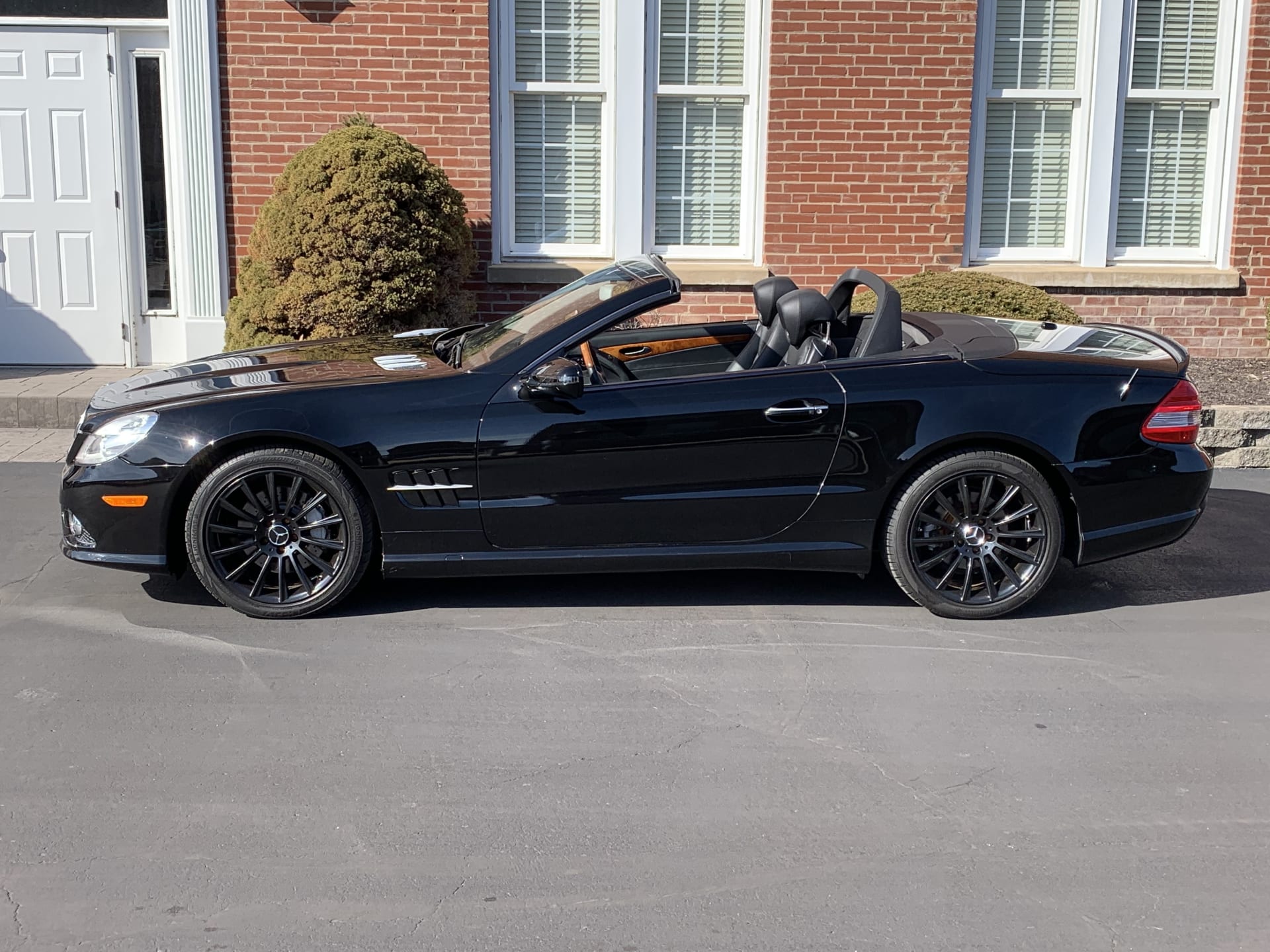 2009 Mercedes-Benz SL550 Convertible at Glendale 2022 as F39 - Mecum ...