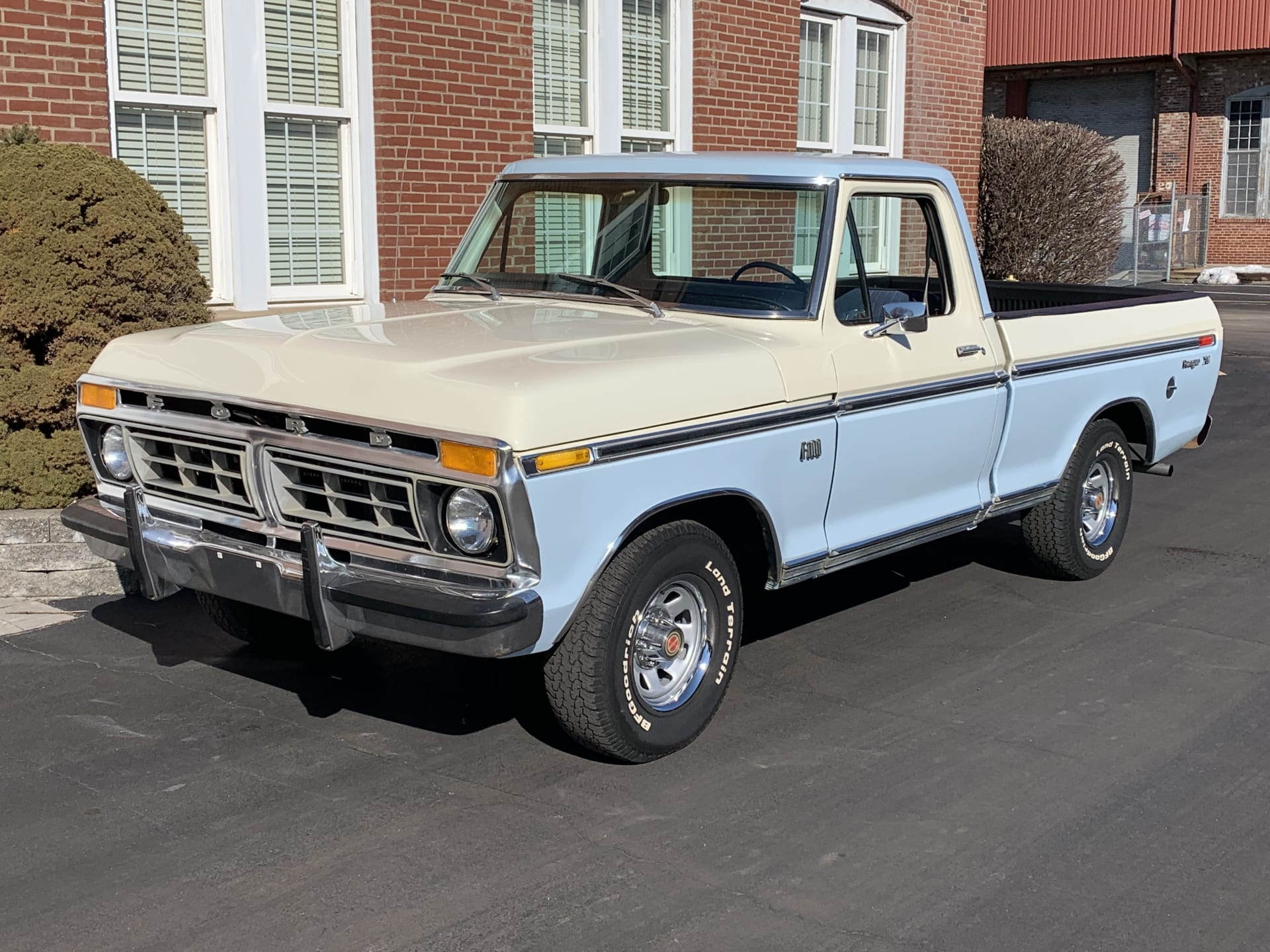 1976 Ford F100 Ranger XLT Pickup at Glendale 2022 asF41.1 - Mecum Auctions
