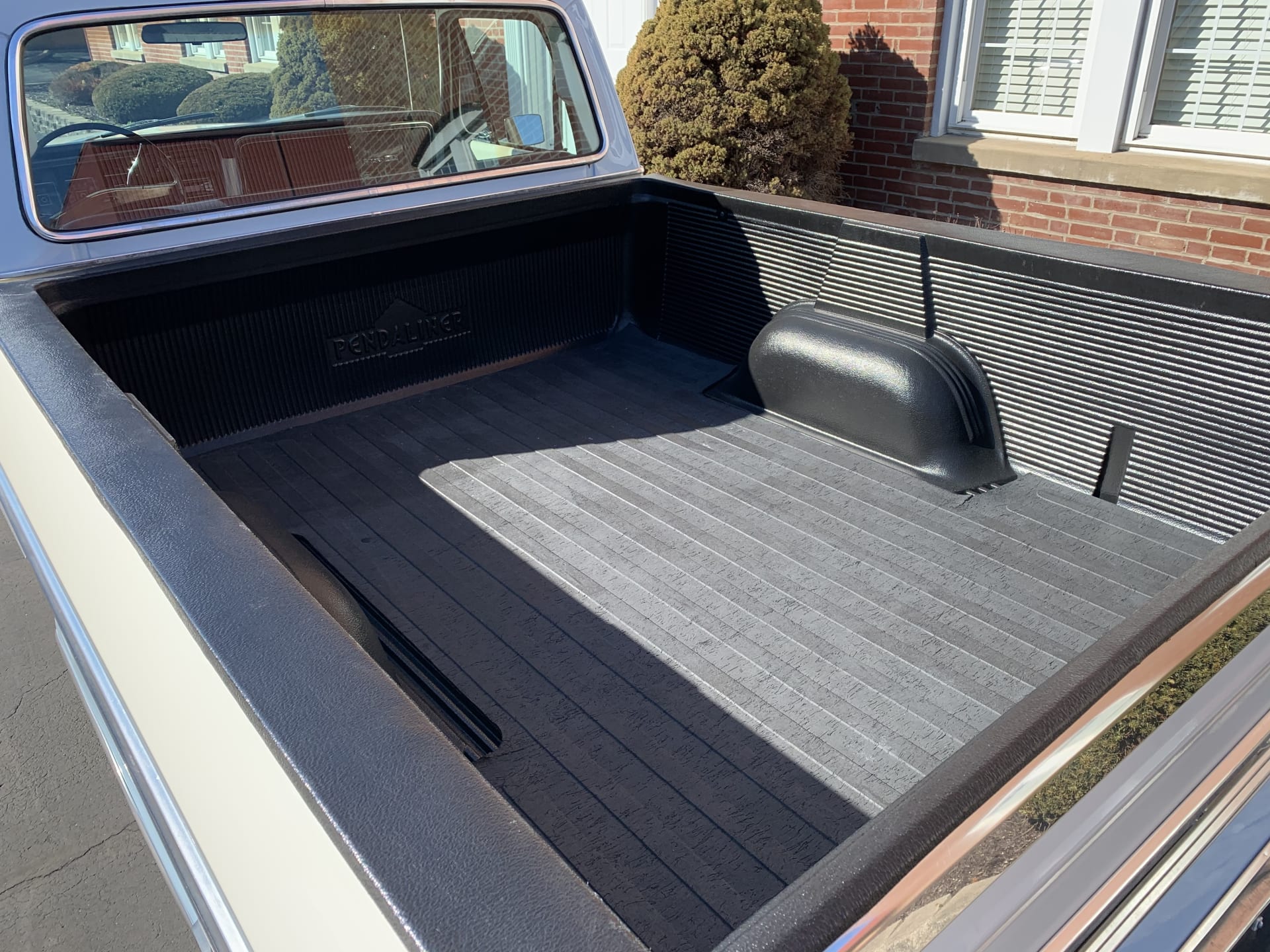 1976 Ford F100 Ranger XLT Pickup at Glendale 2022 asF41.1 - Mecum Auctions