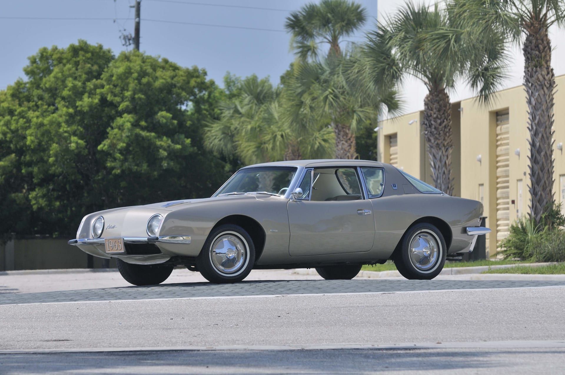 1963 Studebaker Avanti Coupe at Fran and Ron Green's Verde Classics ...