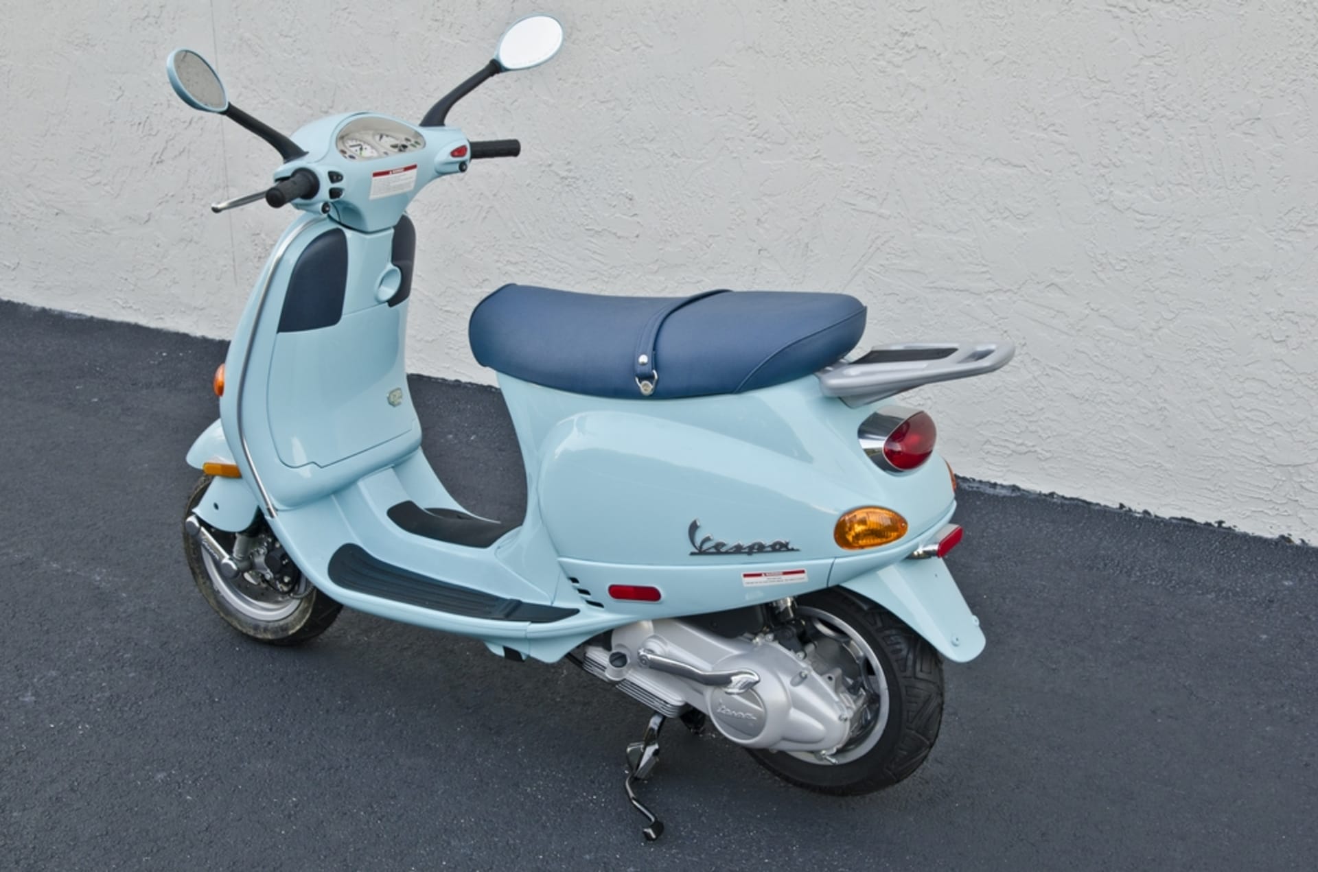 2004 Vespa ET4 150 at Fran and Ron Green's Verde Classics Museum ...