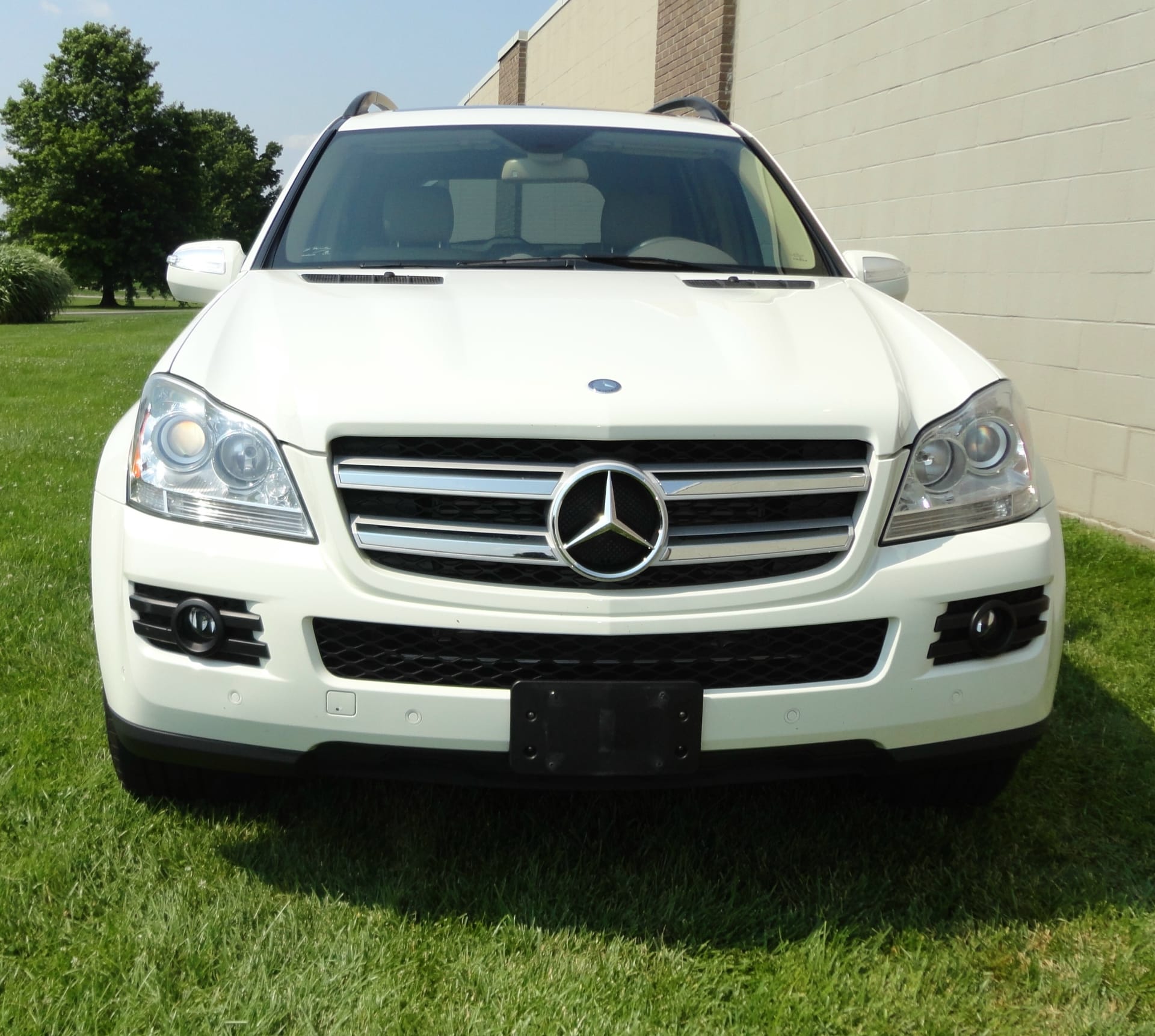 2009 Mercedes-Benz GL320 at Monterey 2013 as F202 - Mecum Auctions