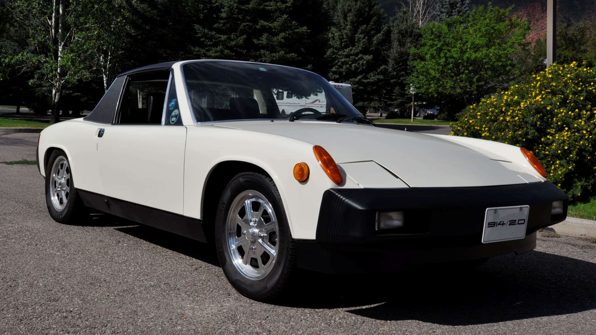 1976 Porsche 914 Targa at Monterey 2014 as T148 - Mecum Auctions