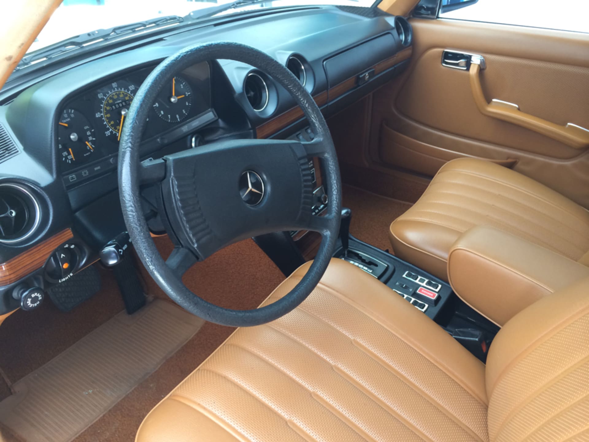 1978 Mercedes-Benz 280E at Monterey 2014 as T100.1 - Mecum Auctions