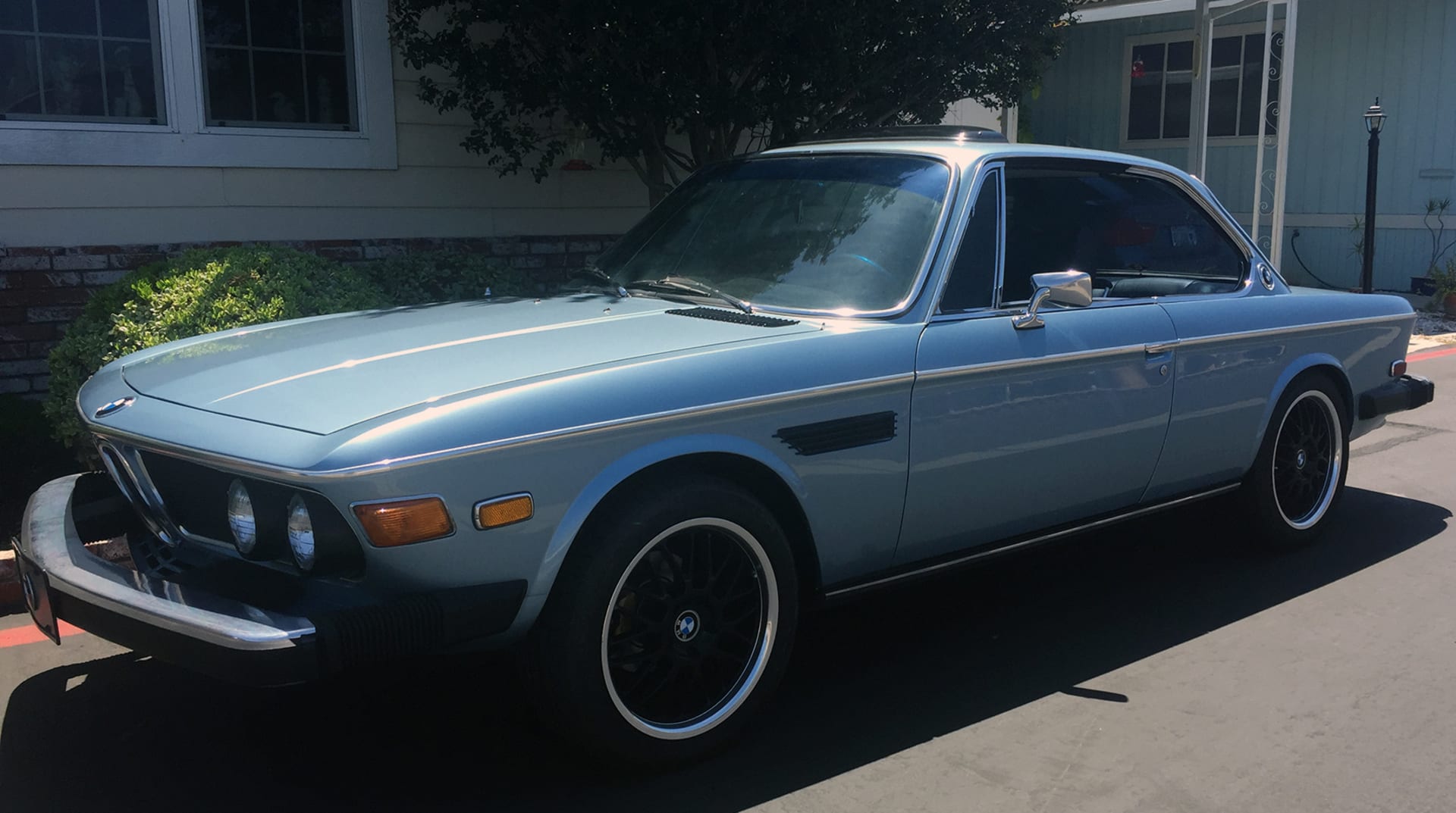 1974 BMW 3.0 CS at Monterey 2016 as T202 - Mecum Auctions