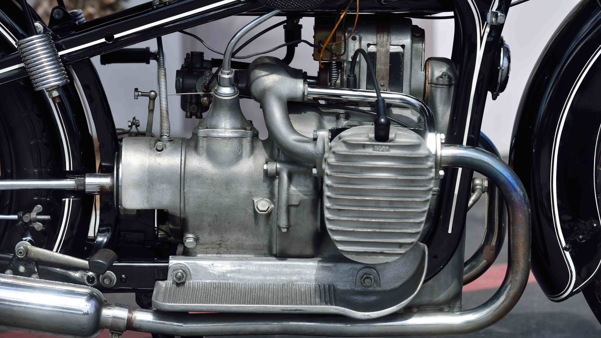 1939 BMW R12 at Monterey 2016 as S25 - Mecum Auctions