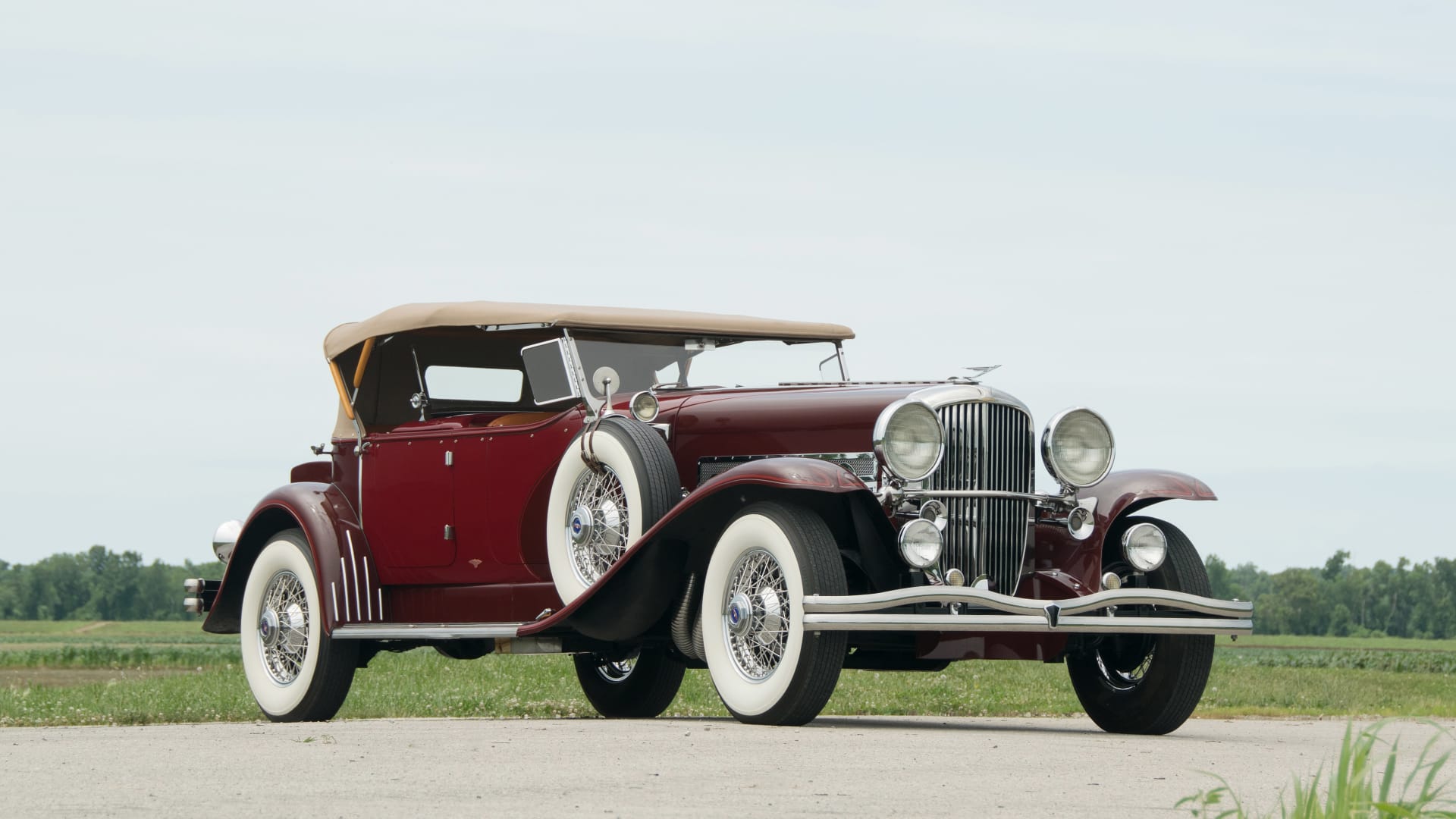 1982 Duesenberg II Royalton Dual Cowl Phaeton at Monterey 2017 as F68 ...
