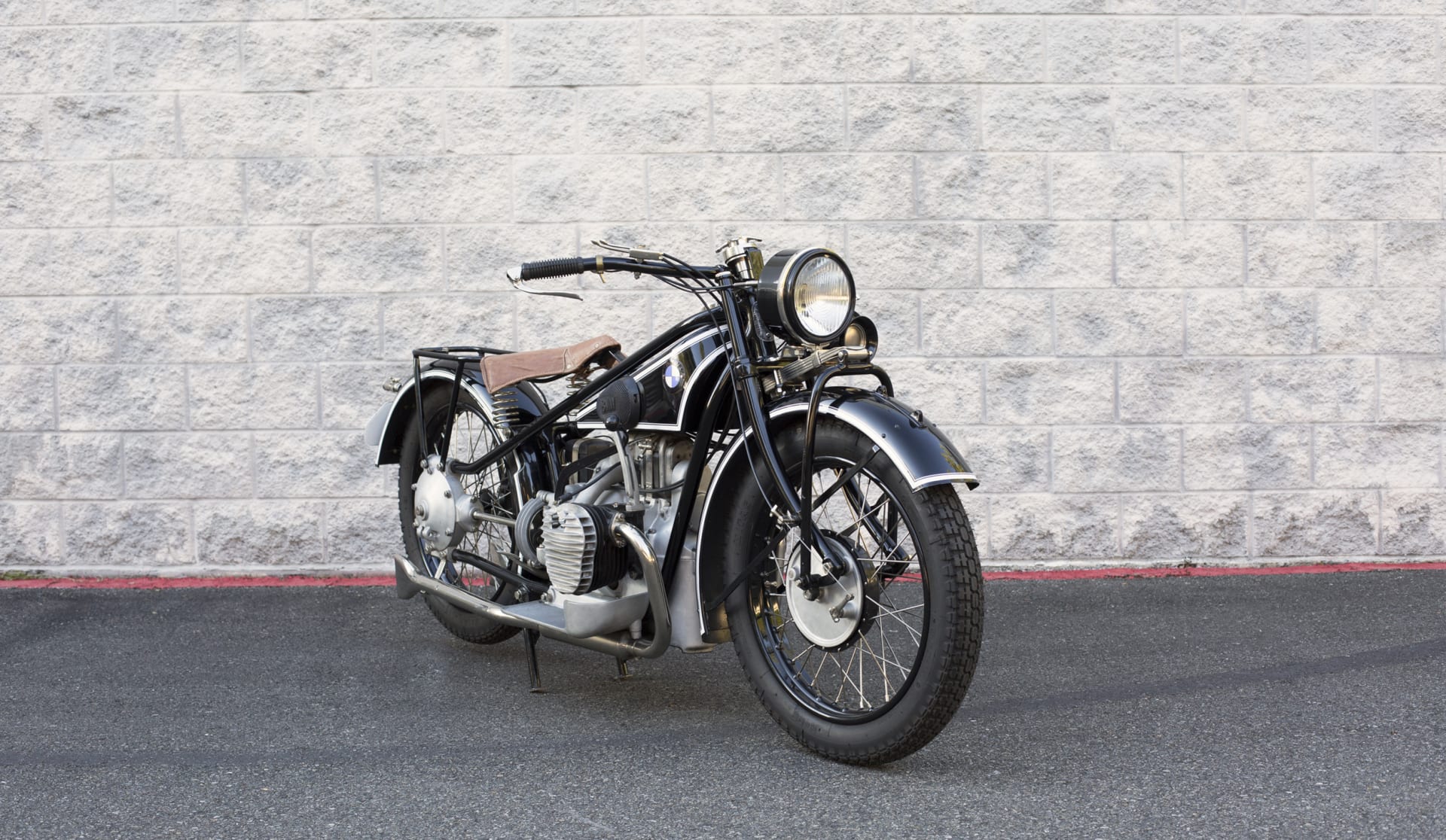 1929 BMW R62 at Monterey 2017 as S166 - Mecum Auctions