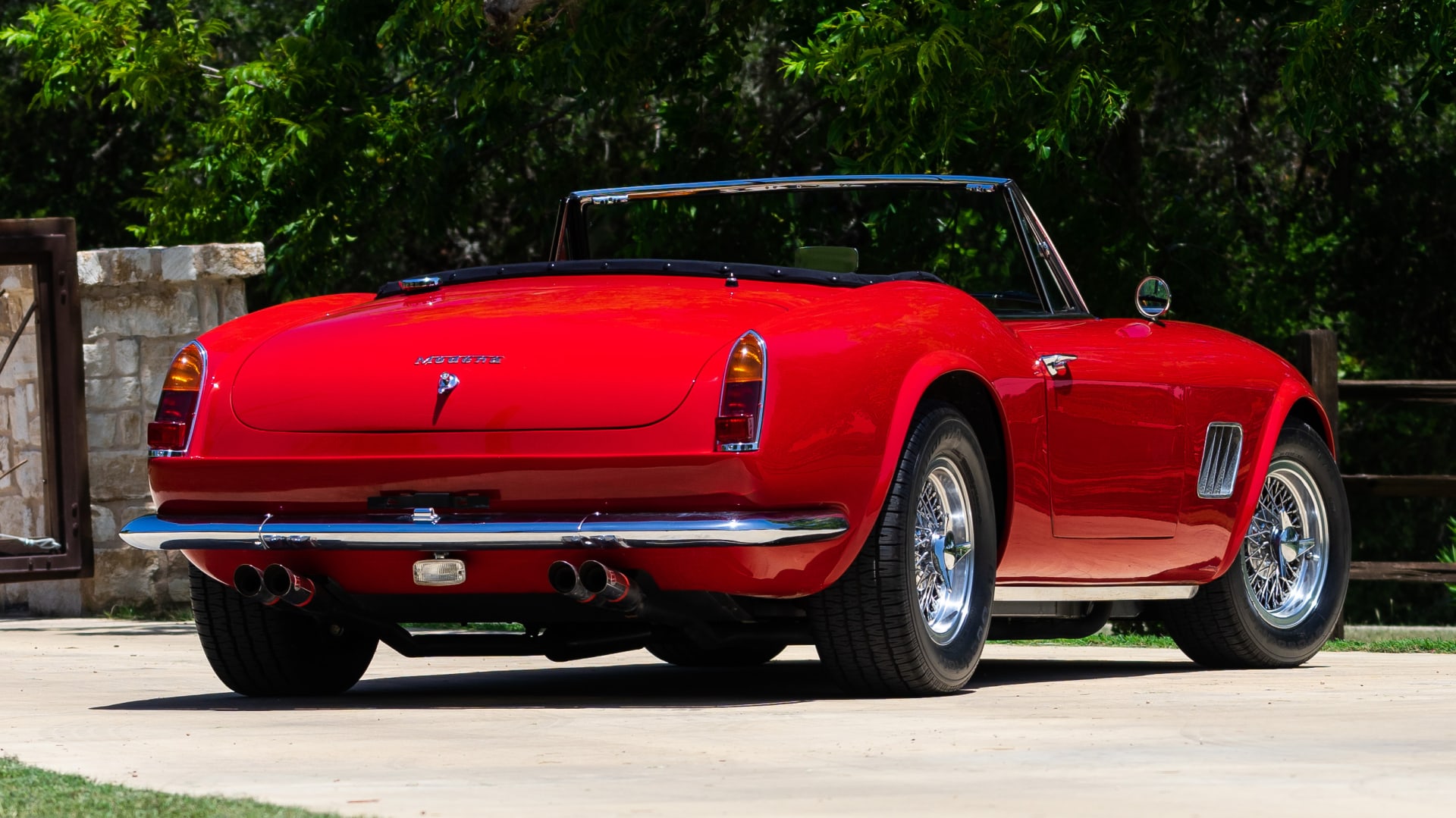 1985 Modena GT Spyder California at Monterey 2018 as S189 - Mecum Auctions