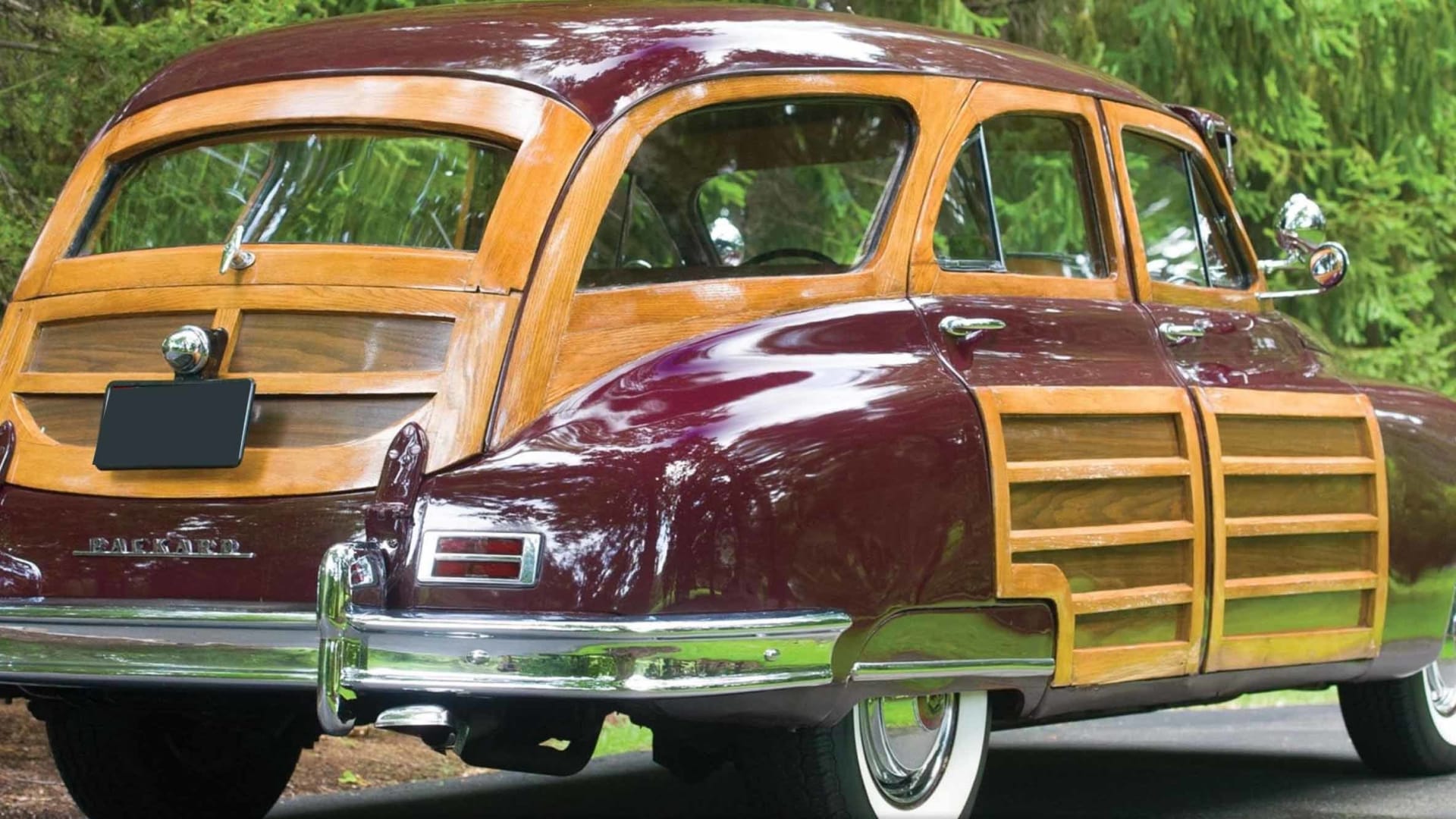 1948 Packard Standard Station Sedan at Monterey 2021 asT82 - Mecum Auctions